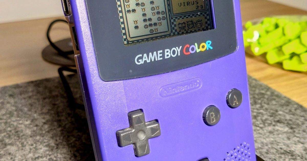 GameBoy Color Display Stand with front lip by Michał Trybus | Download ...