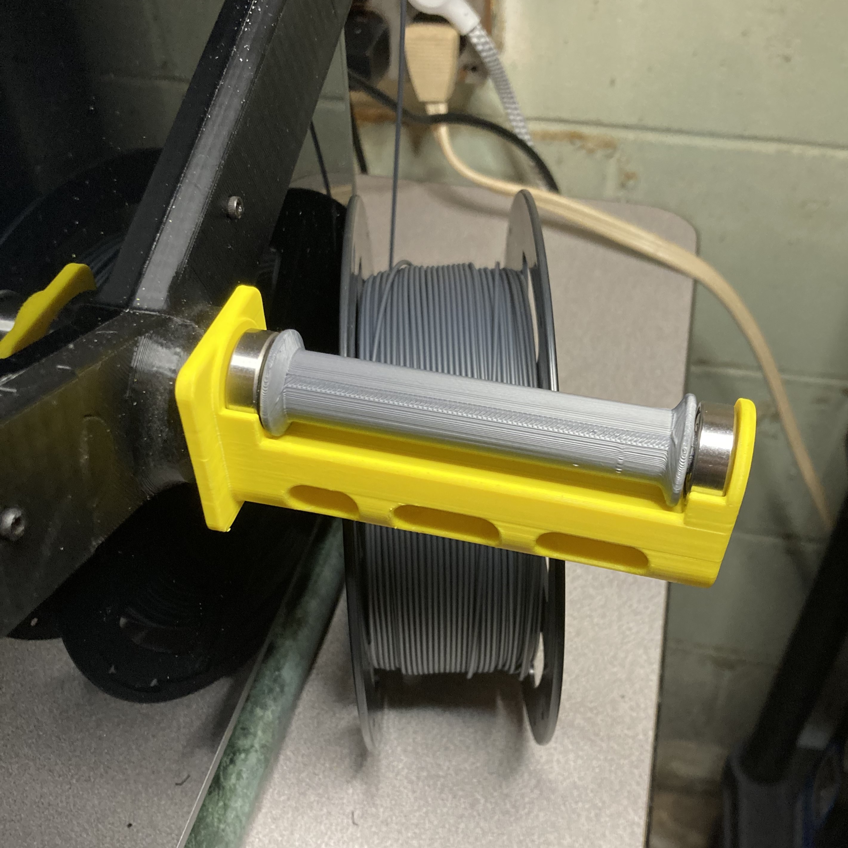 Safer Filament Roller 80mm by TJL | Download free STL model ...
