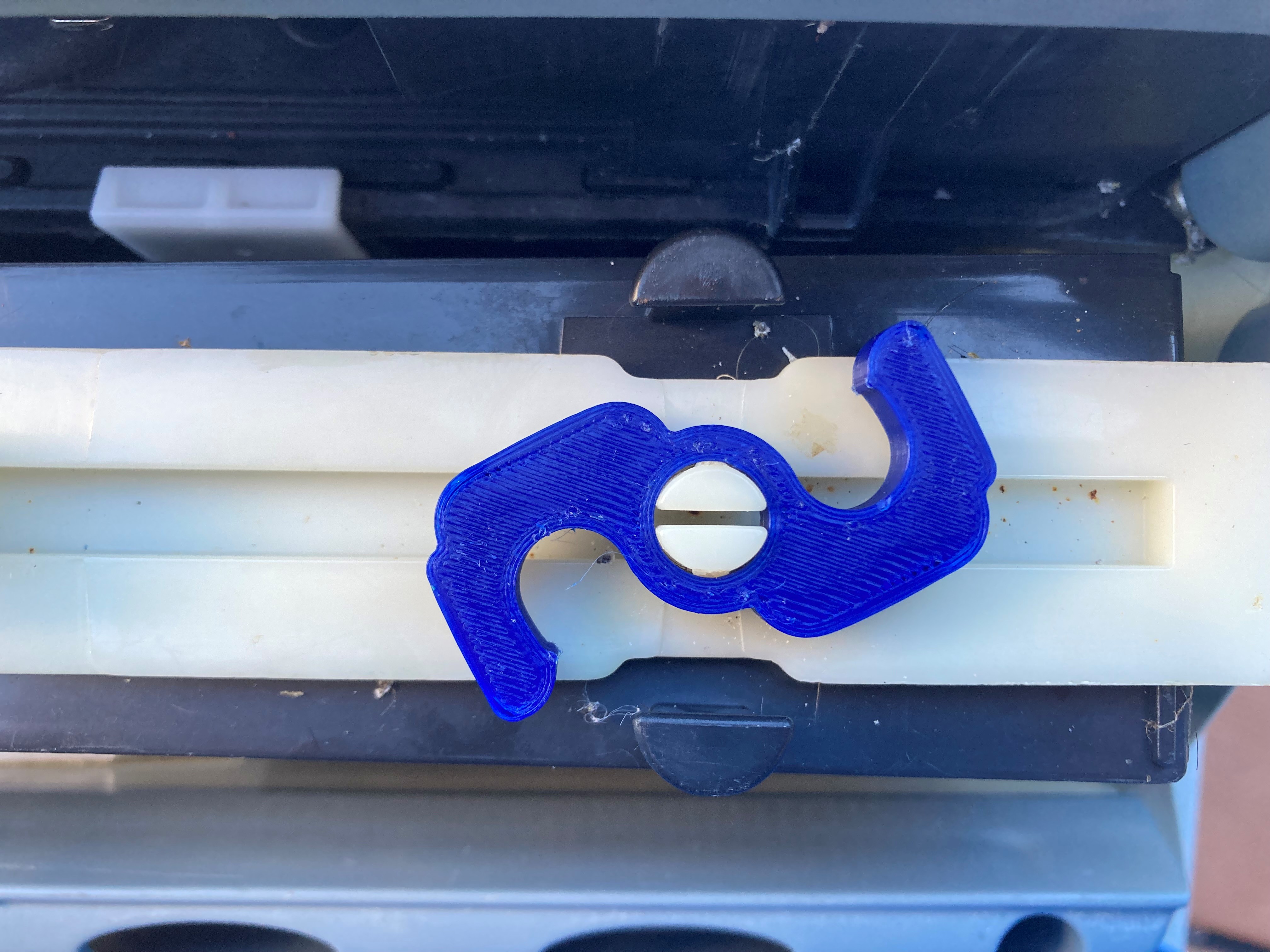 Filter Clip for Maytronics Dolphin M500 Pool Cleaner (And possibly ...