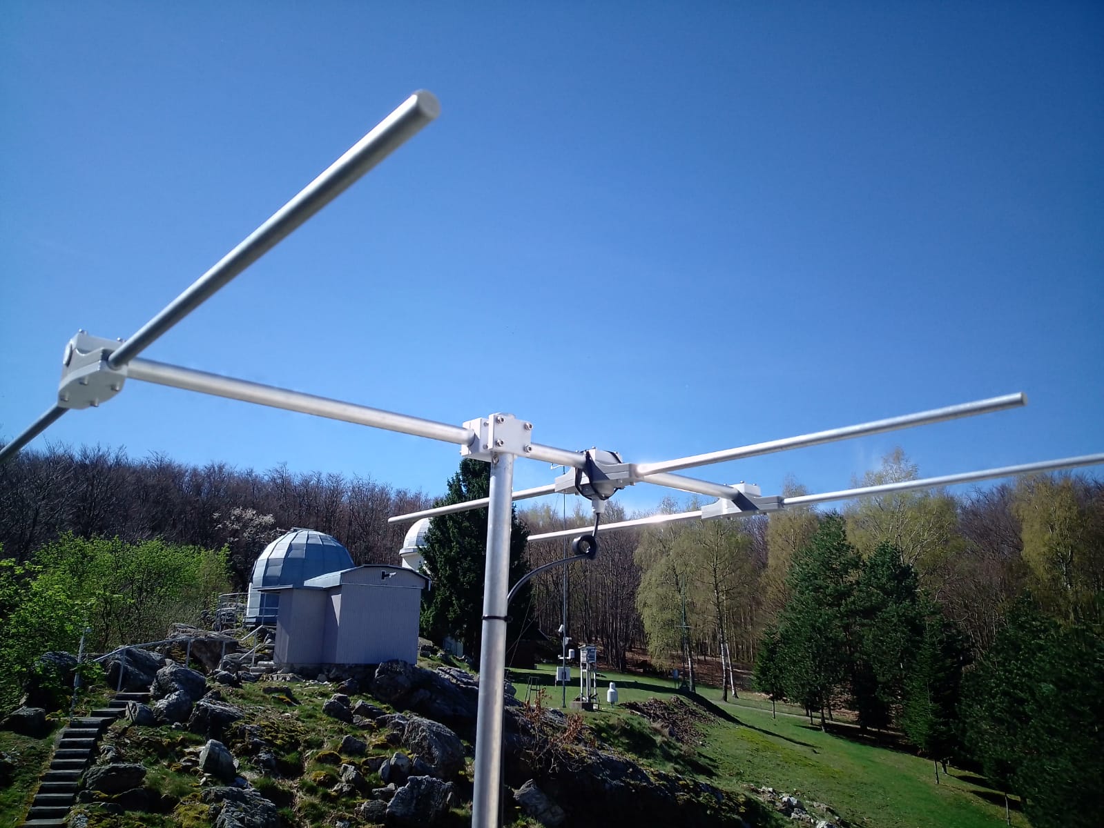 Element for making a director/reflector antenna by DeeDee | Download ...