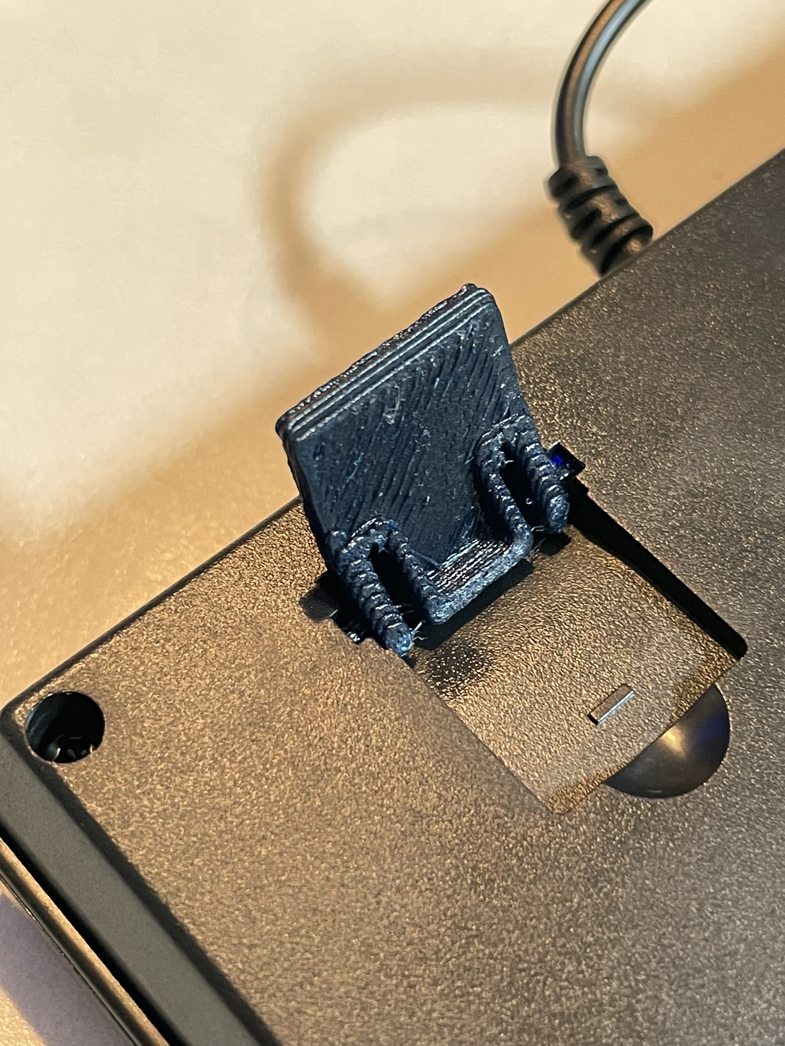 Inland ic210 Keyboard Foot/Leg/Stand by nixkor | Download free STL ...