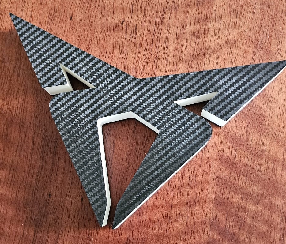 Cupra Logo Lamp Carbono by NFORCE3D | Download free STL model ...