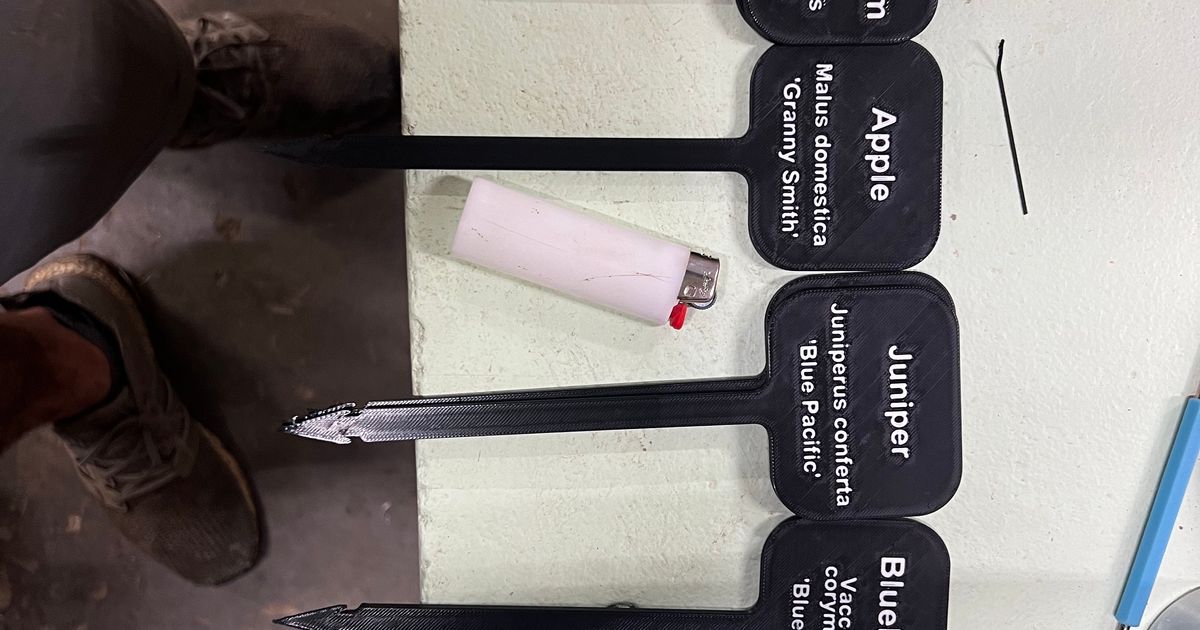 Garden Stakes with common name, botanical name, and cultivar by Durch ...