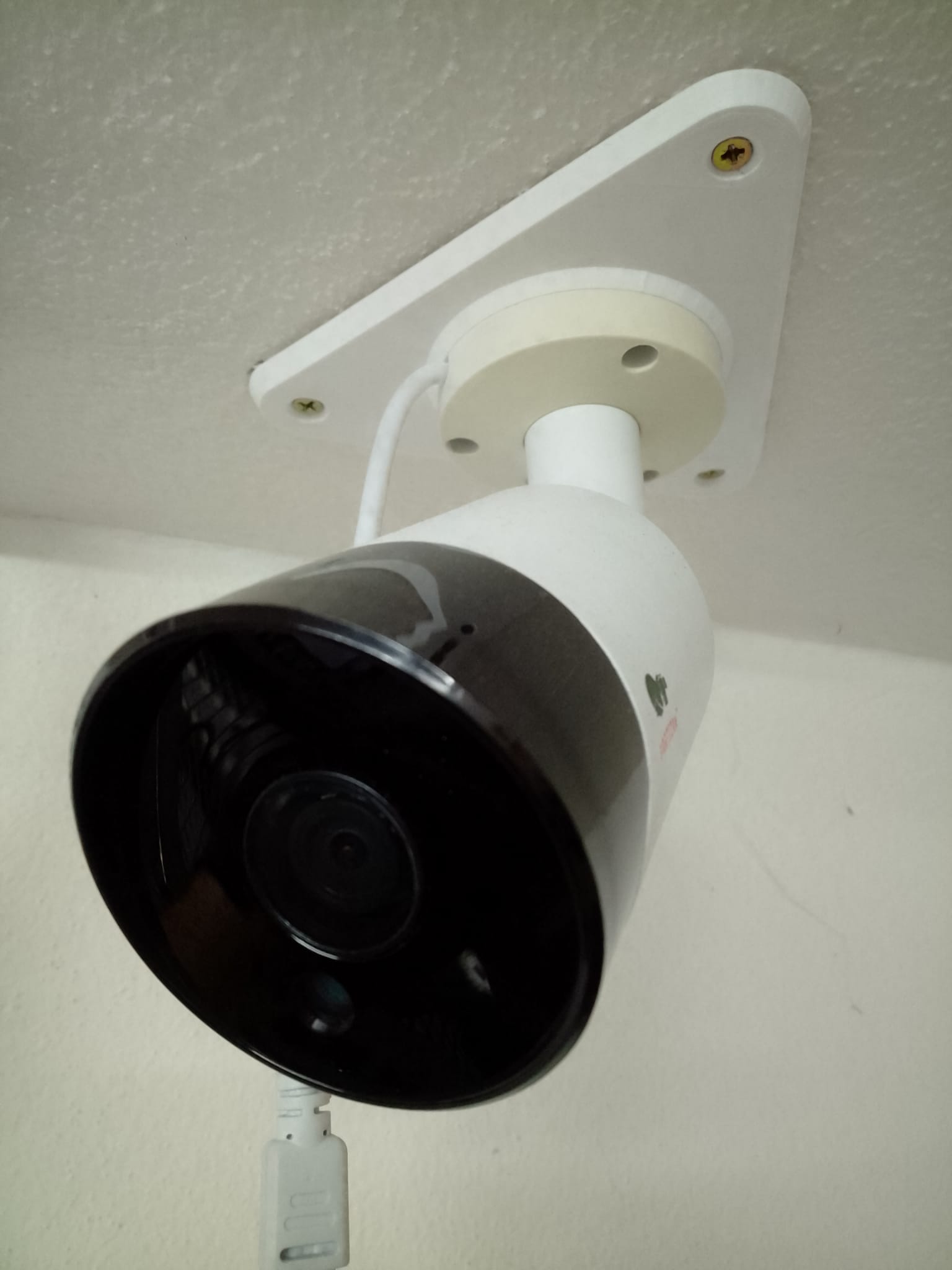 Base for bullet camera por DeeDee | Descargar modelo STL gratuito ...