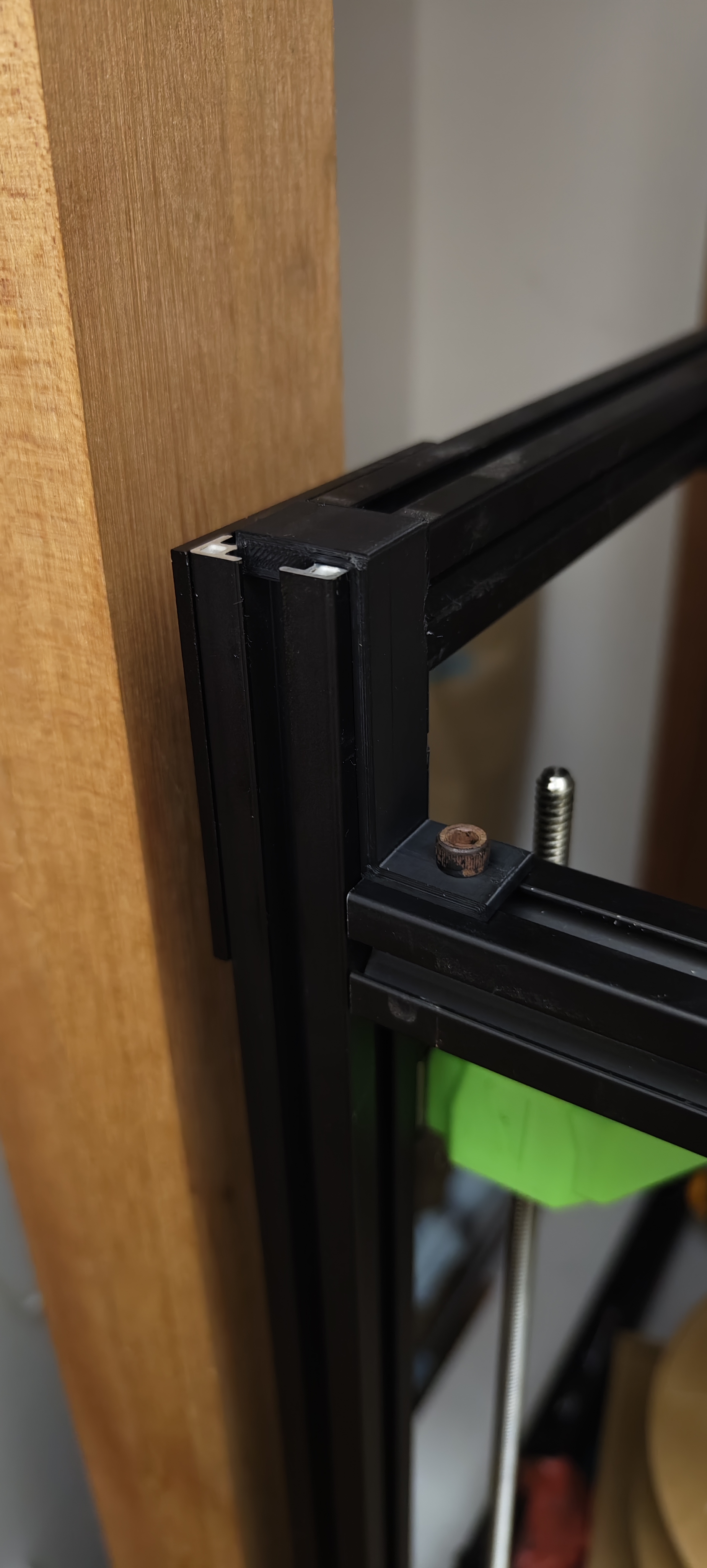 Lead screw guide V-Core 3.1 by almuzzi | Download free STL model ...