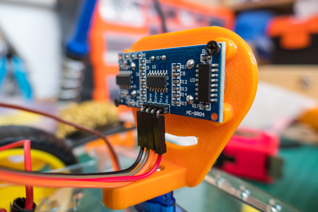 Ultrasonic sensor HC-SR04 mount on servo by Balex | Download free STL ...