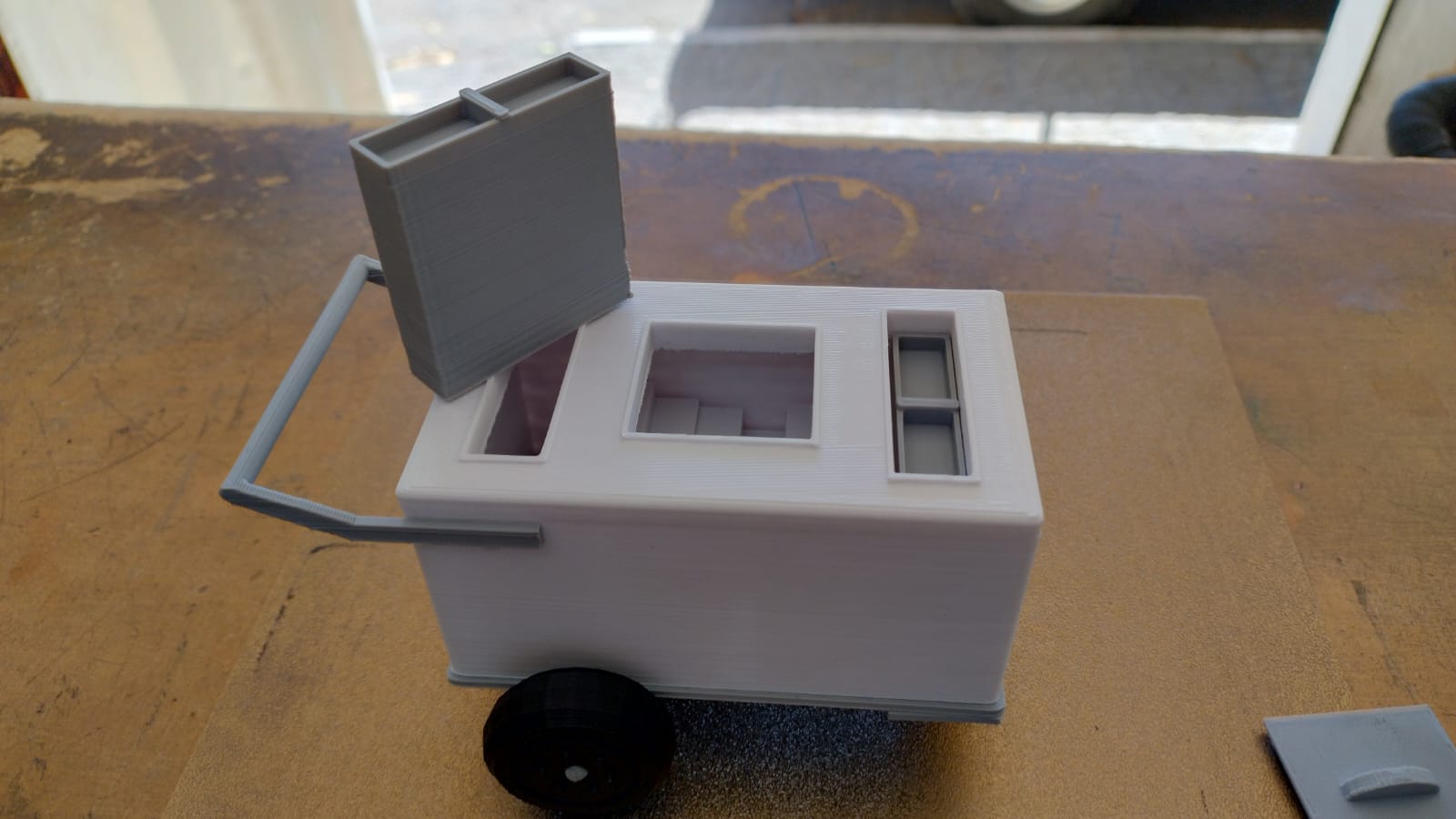Carrito de paletas / Popsicle cart in parts by Alejandro Carbajal ...