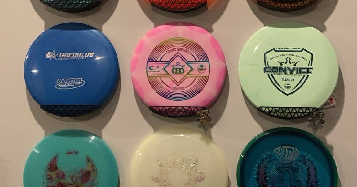 Disc golf disk wall holder by kevinjkrieger | Download free STL model ...