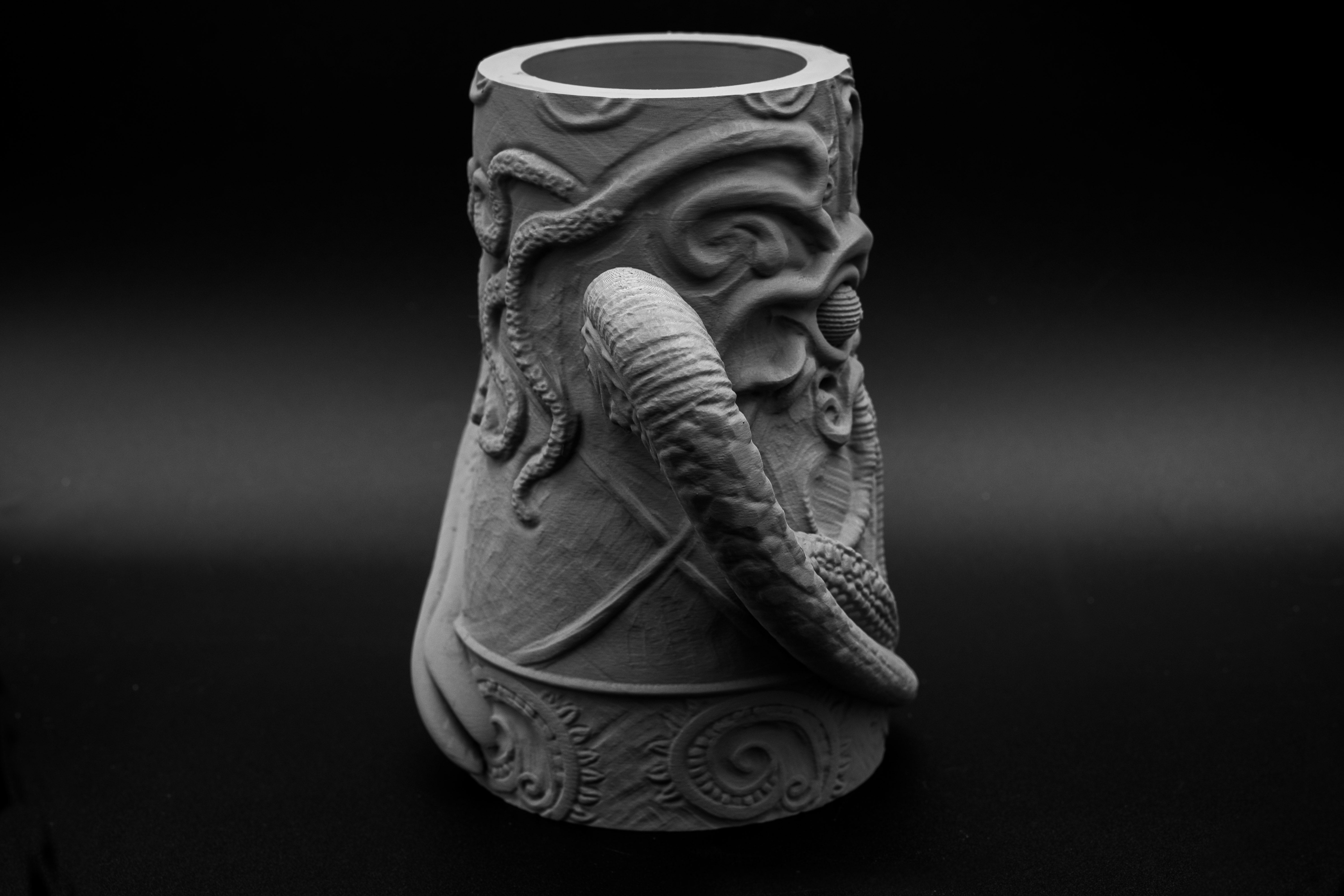 Cthulhu Tiki Can Holder 16 oz por Lantern Lore | Tienda de Printables