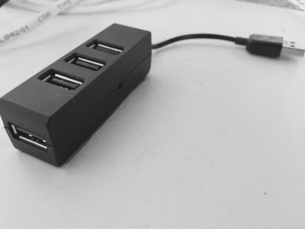 USB HUB Panel Mount Enclosure by JanB Vik | Download free STL model ...