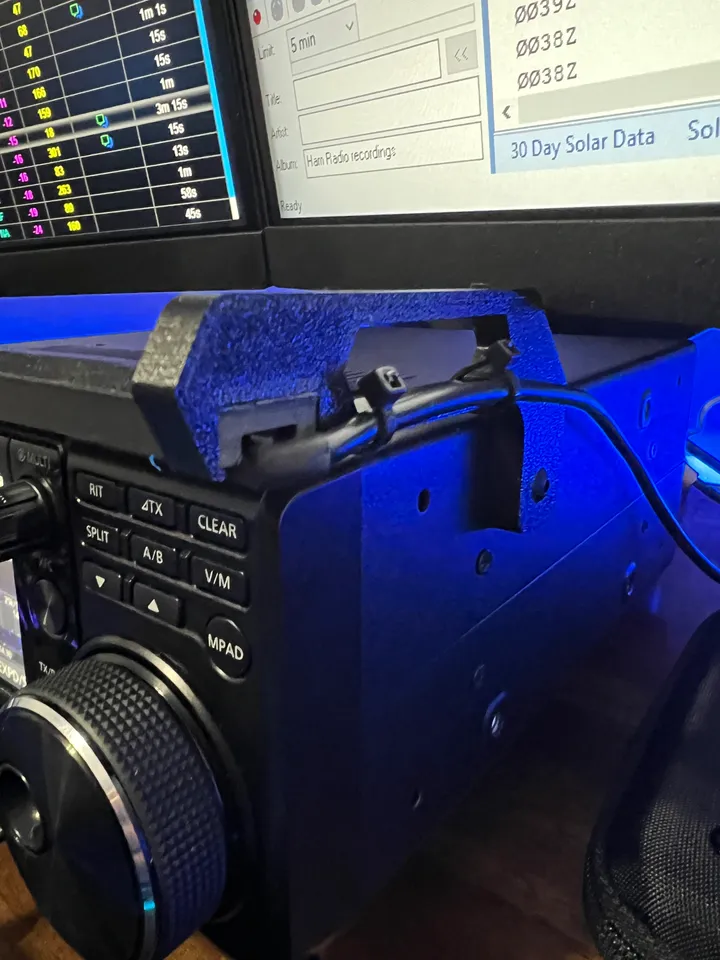 Icom 7300 LED Light Bar by 3DPTR | Download free STL model | Printables.com