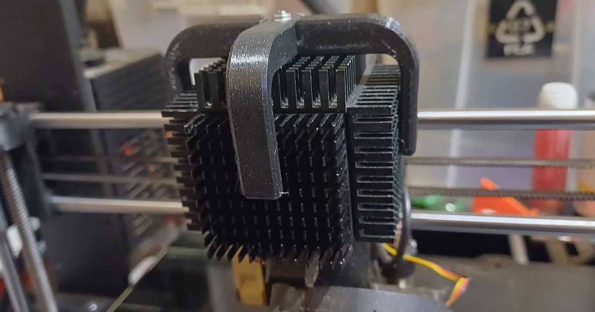 Three-prong extruder motor heatsink clamp by Xavier Faraudo | Download ...