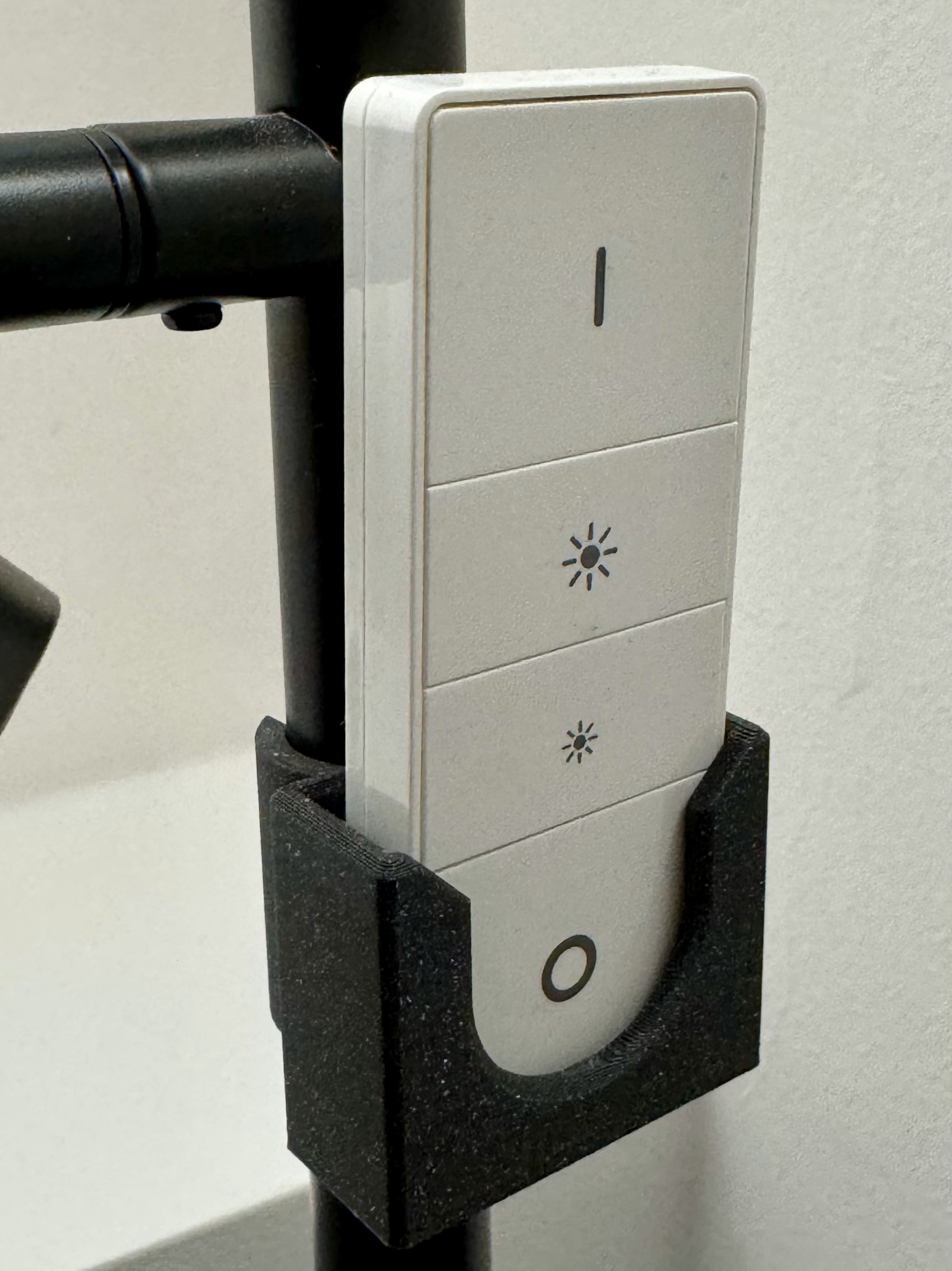 Philips Hue Remote Holder for Ikea NYMÅNE von Mahzuni | Kostenloses STL ...