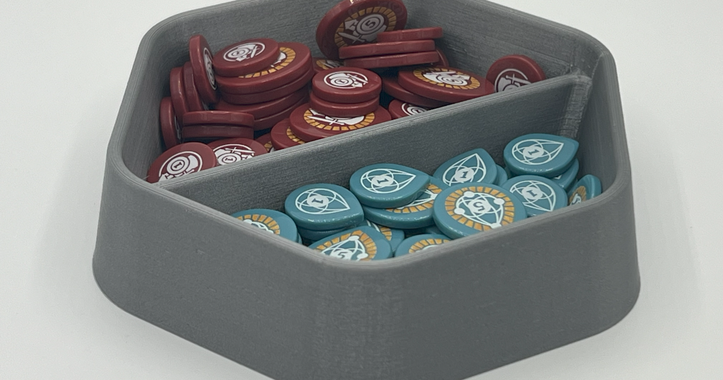 Stackable Hexagonal Token Trays for Gaming (optional divider) by EcoDad ...