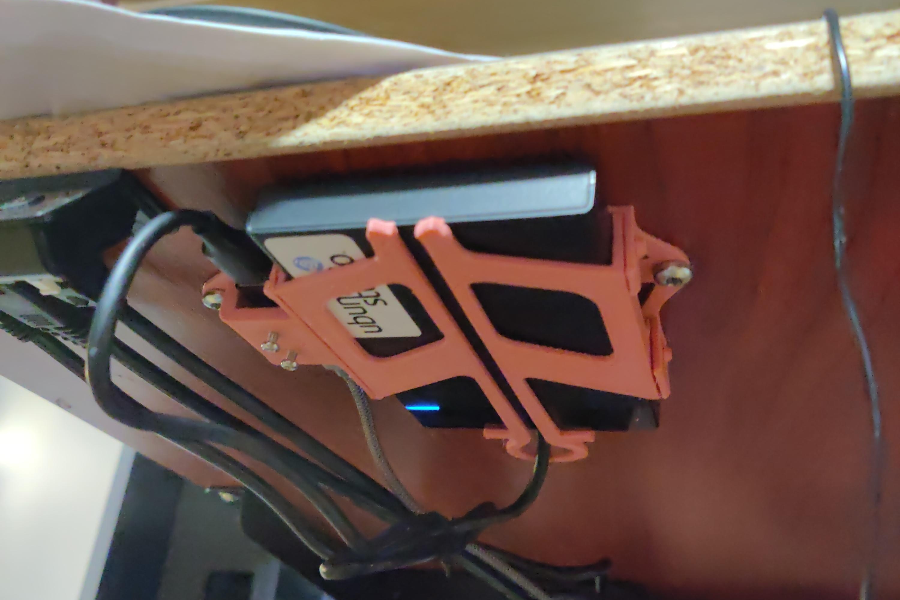 Under Desk 2.5" SSD/HDD Slot with cable route by Natanox | Download ...