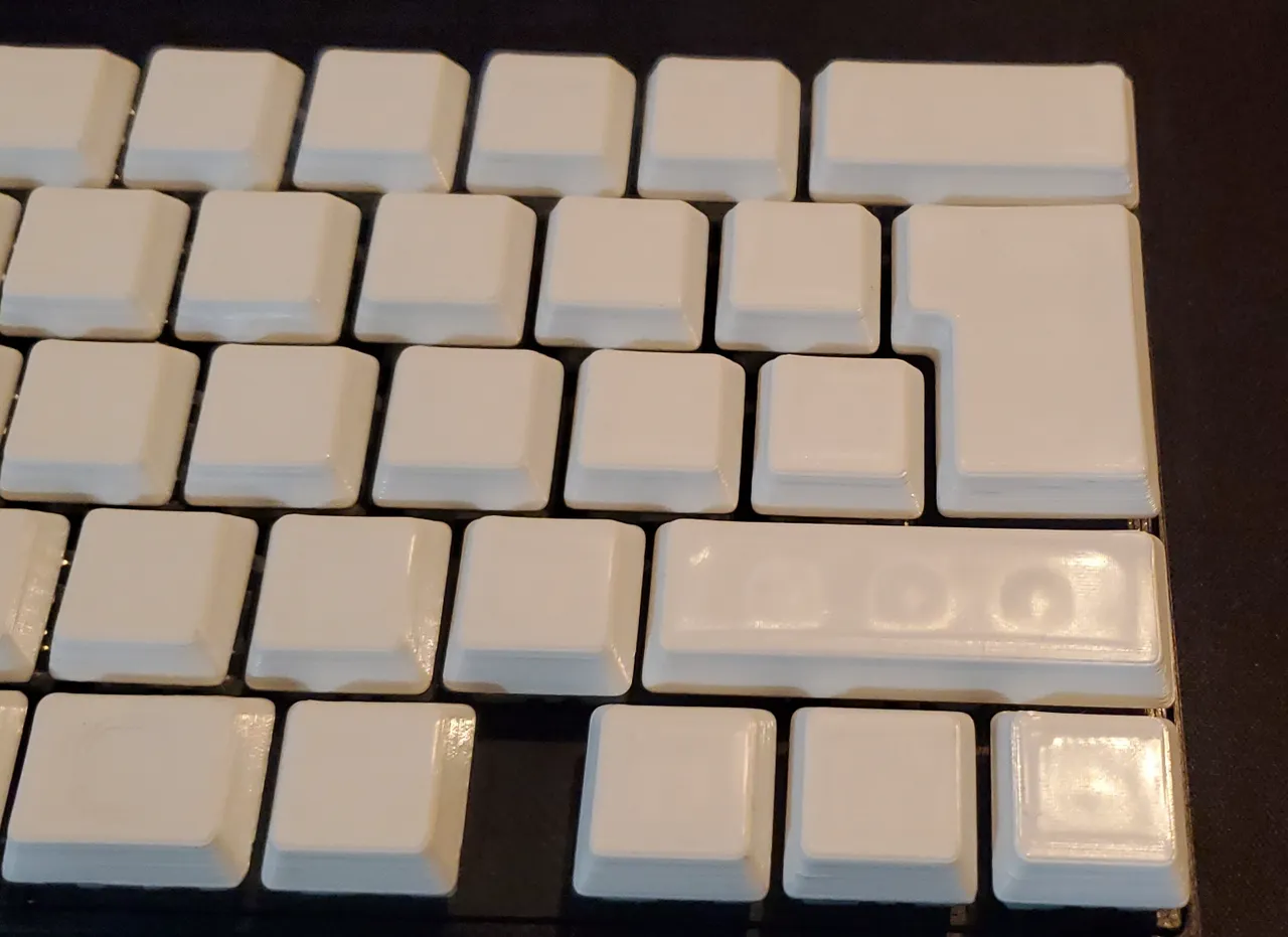 Low Profile MX Keycaps (with iso-enter) by heiso | Download free STL ...