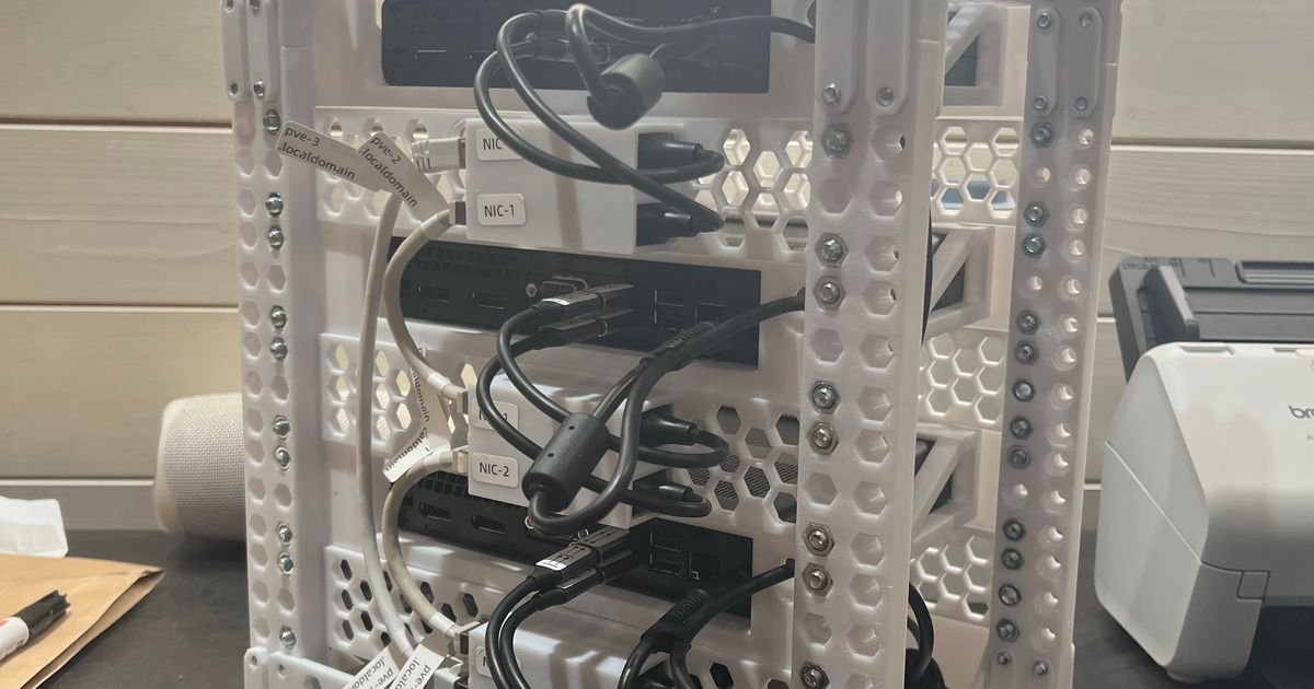 Honeycomb Server Rack Panel with USB NIC Mounts by CryPt00n | Download ...