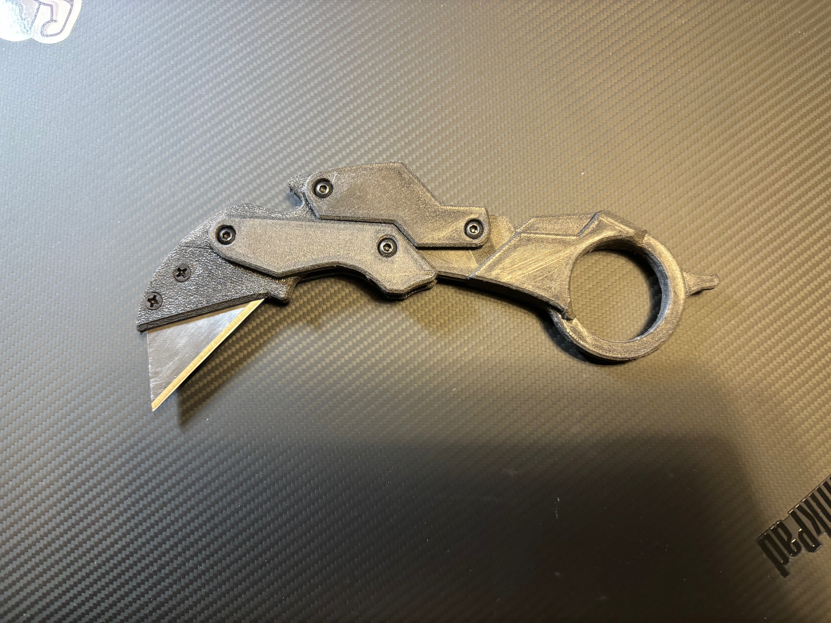 Folding Karambit with utility blade por T Fricke | Descargar modelo STL gratuito | Printables.com