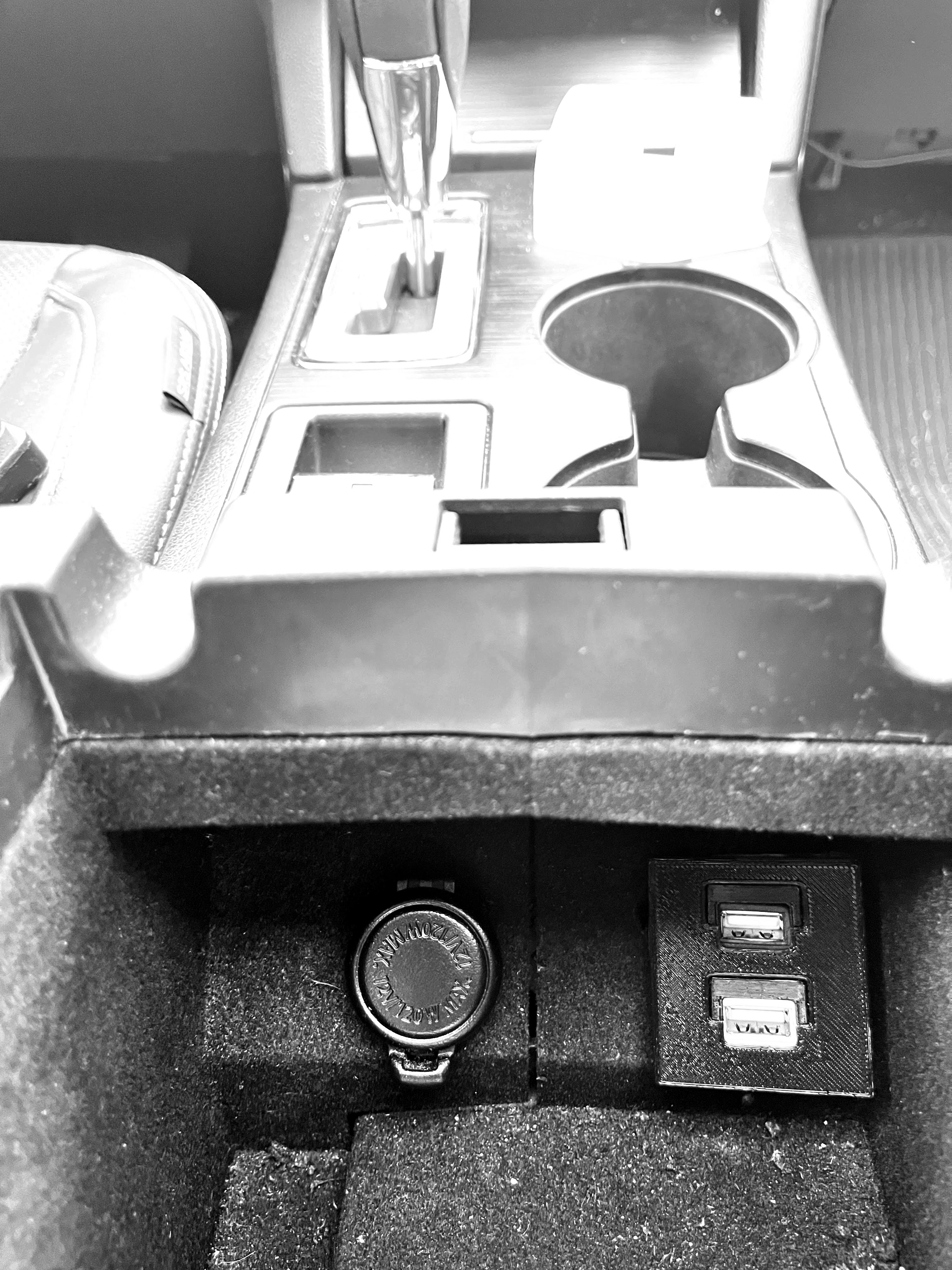 Dual USB port panel for Alpine ILX-507 in 2017 Subaru Legacy by PAUL ...