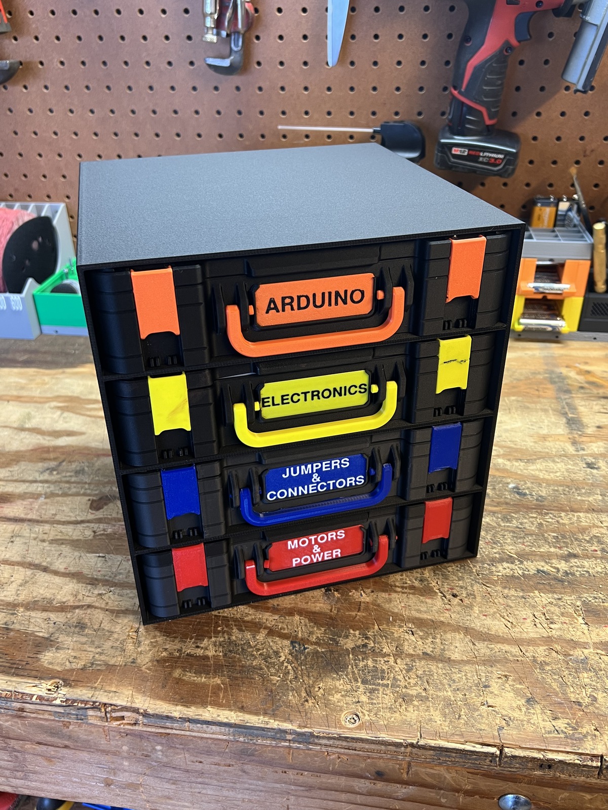 Cabinet for 5x5 Gridfinity Storage Boxes par Longracks Labs ...
