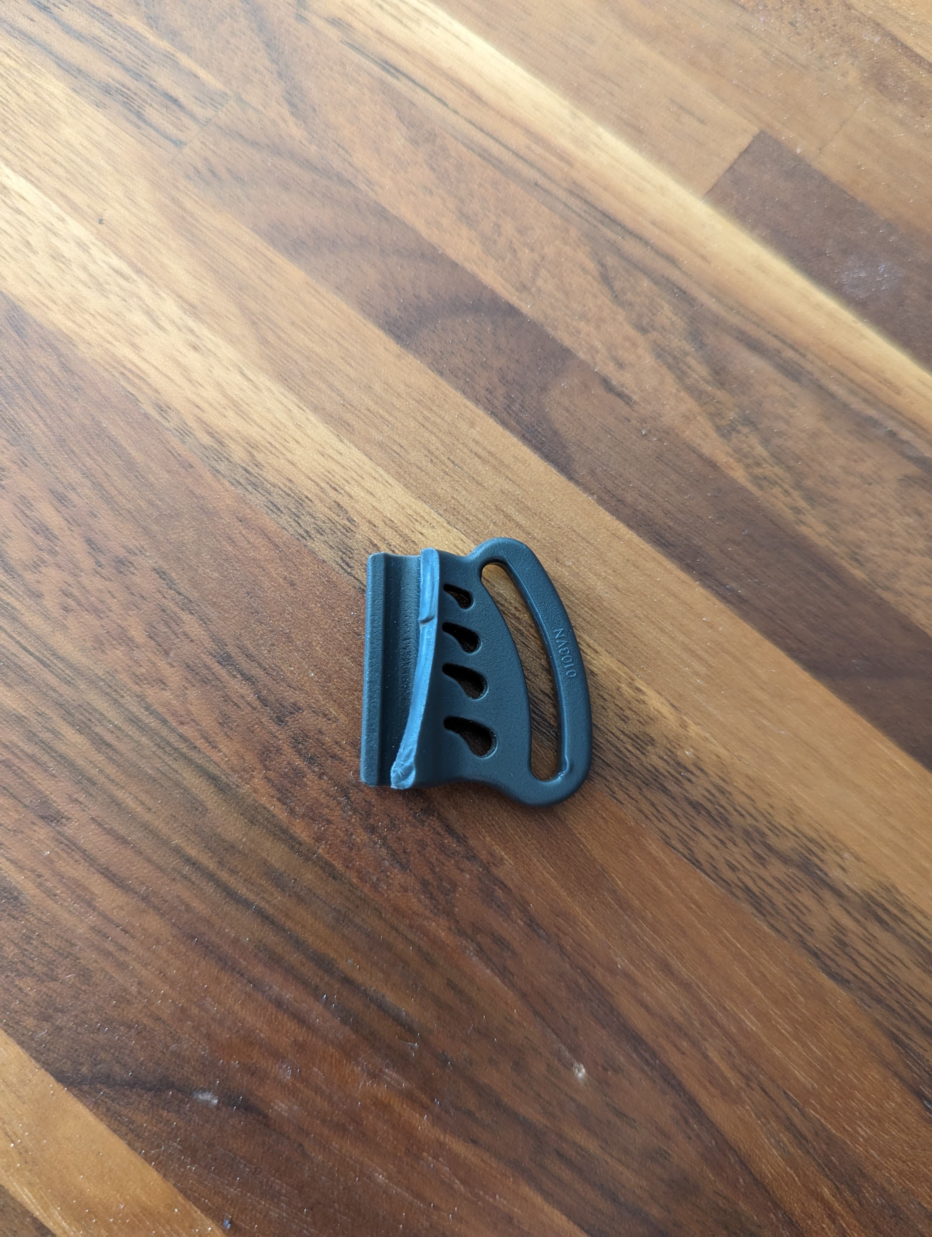 Backpack Chest Strap Slider 20mm by BELzEBUB | Download free STL model ...