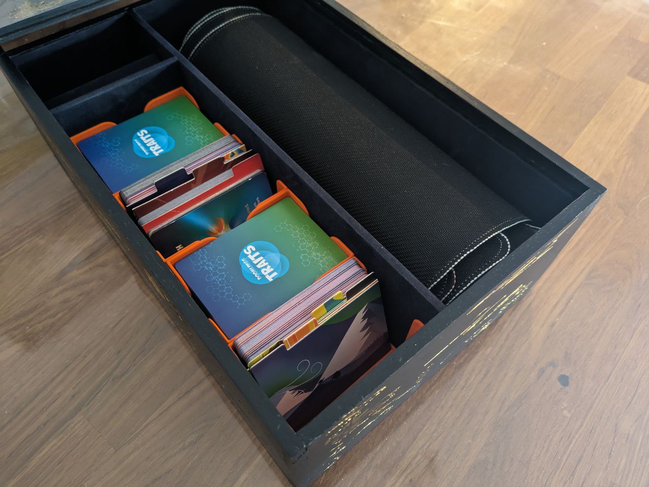 Playing Card Stack Holder and Organizer by Crusoe3D | Download free STL ...