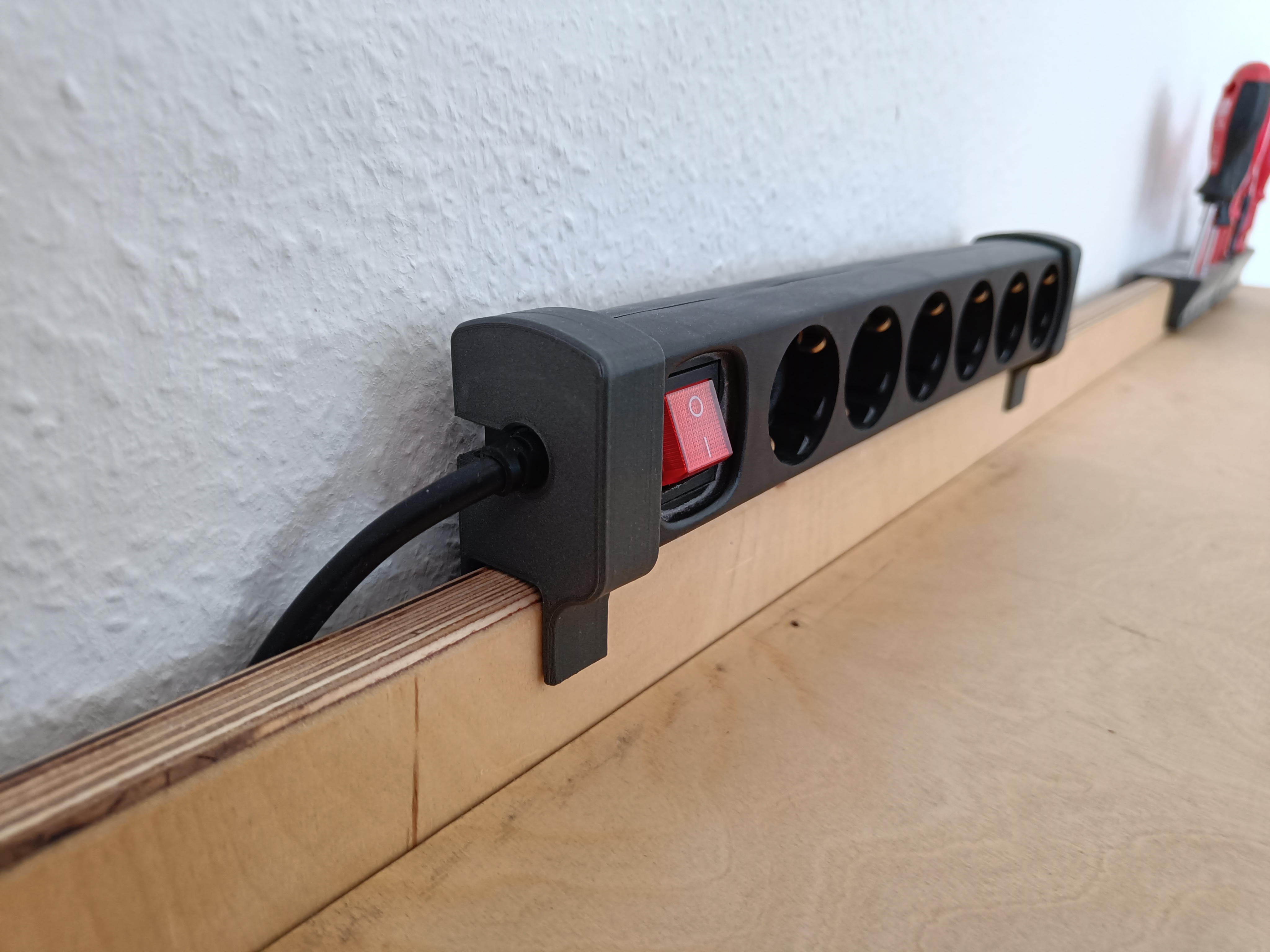 Table mount for power strip by pfuscher666 | Download free STL model ...