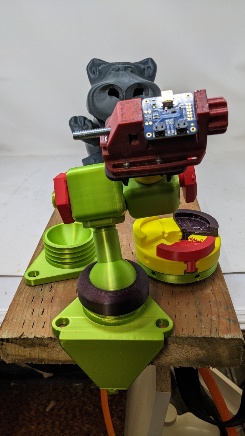 Work holder with clamp and chuck by Henry | Download free STL model ...