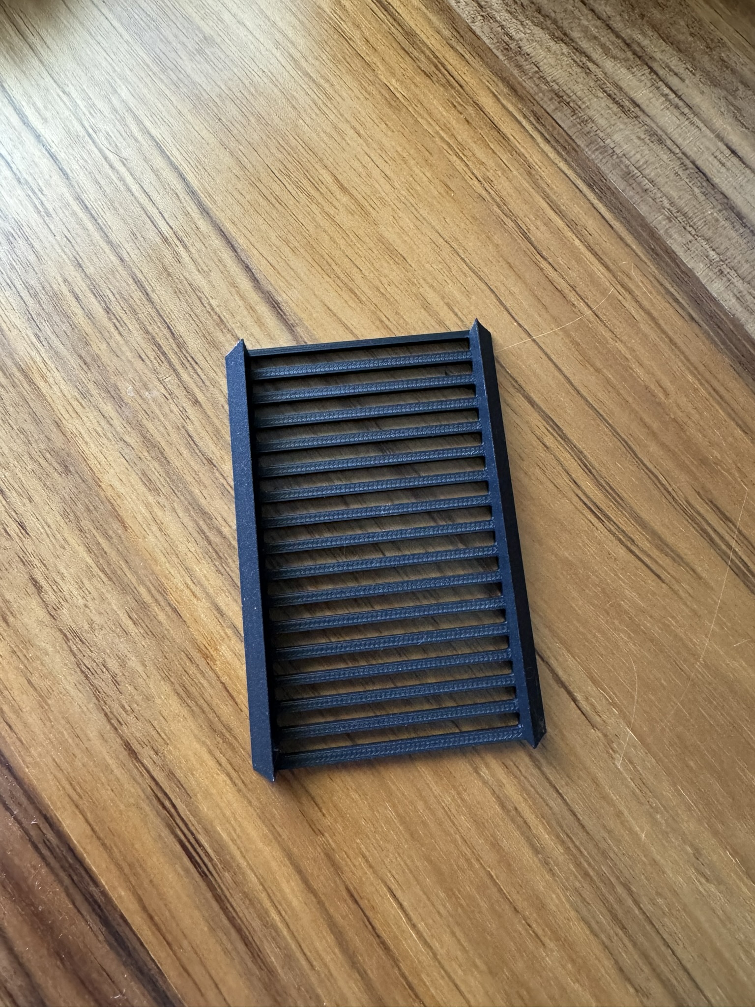 External Hard Drive Stand by ShaneTalksTech | Download free STL model ...