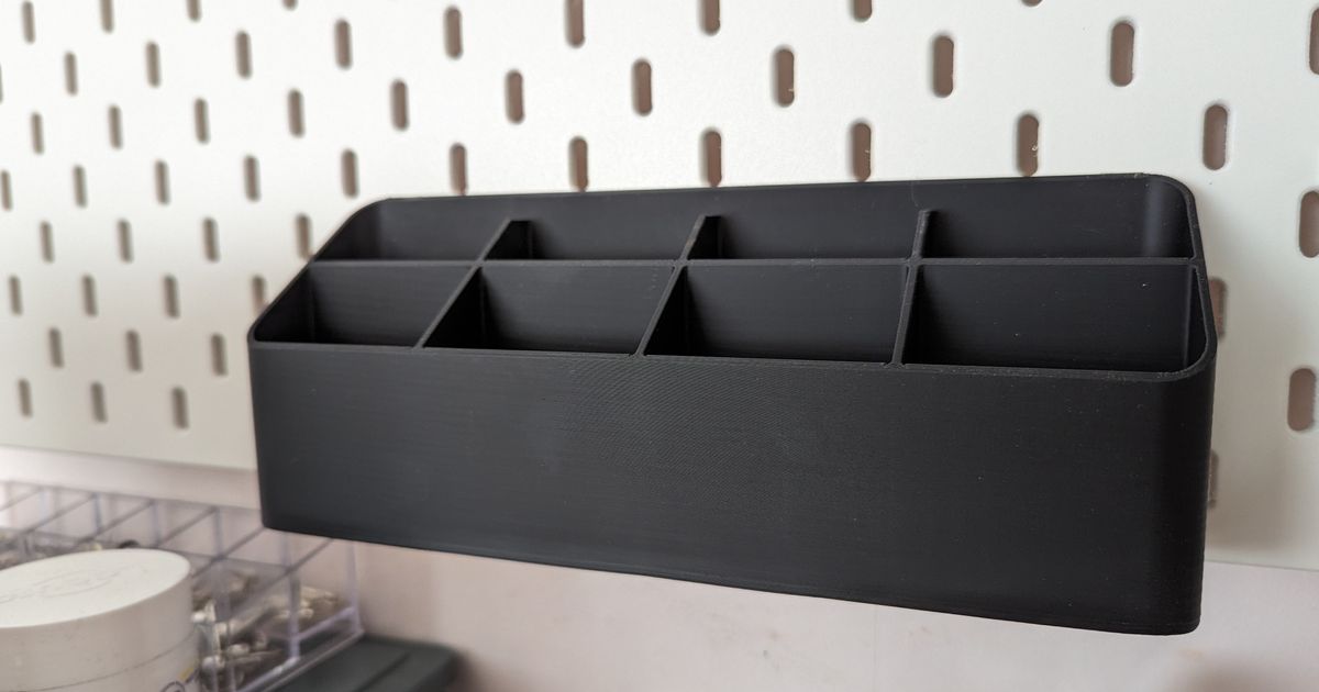 Skadis slanted sectioned container by Likkleidiot | Download free STL ...