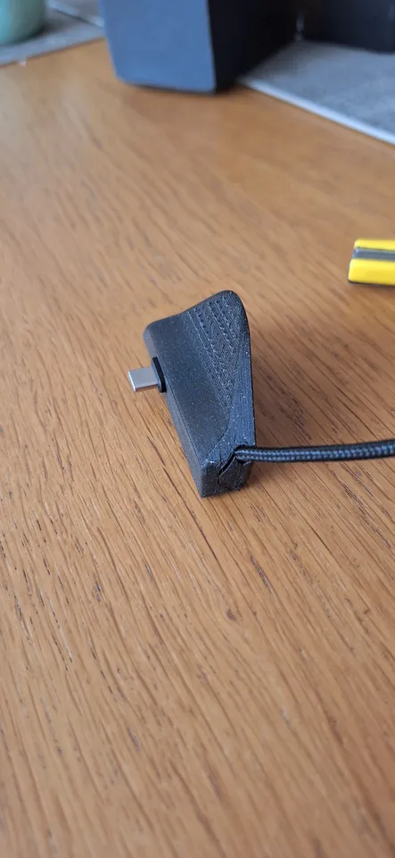 Hyundai Tucson, USB-C holder by Jaroslav Krčál | Download free STL ...