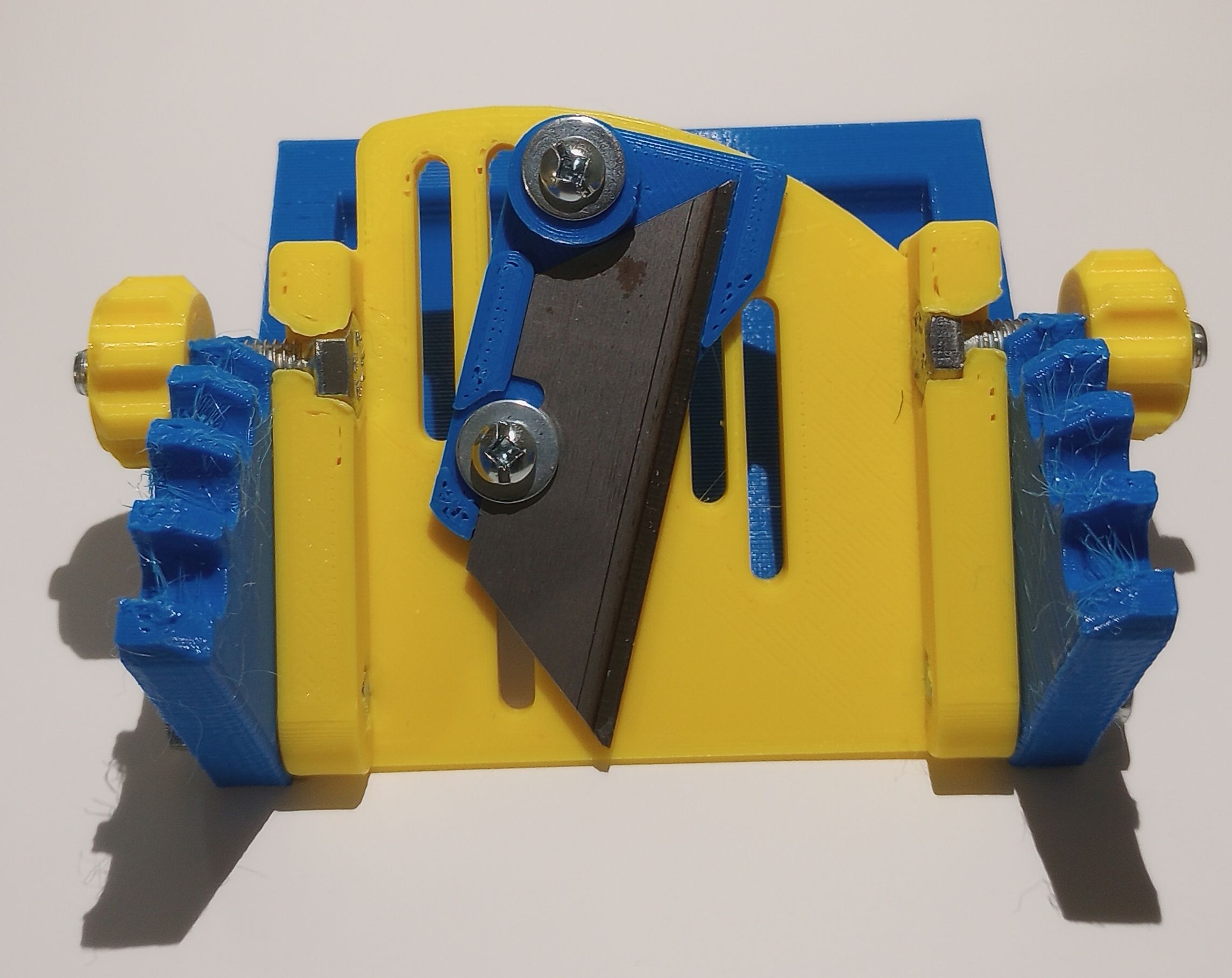 Adjustable Blade Angle Guide by grynixin - MakerWorld