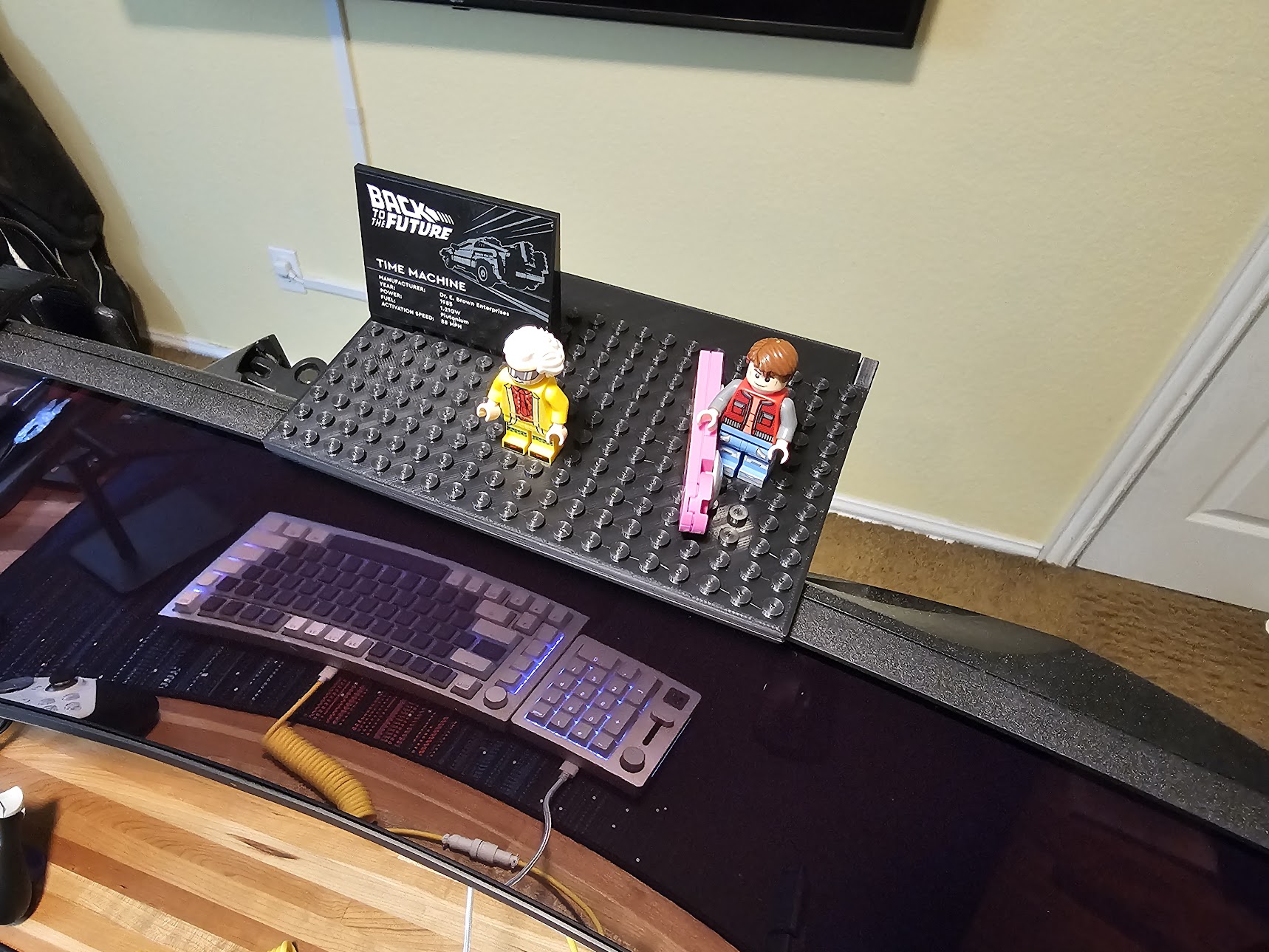 Adjustable Lego Compatible Monitor Shelf - Fits most monitors by Austin ...