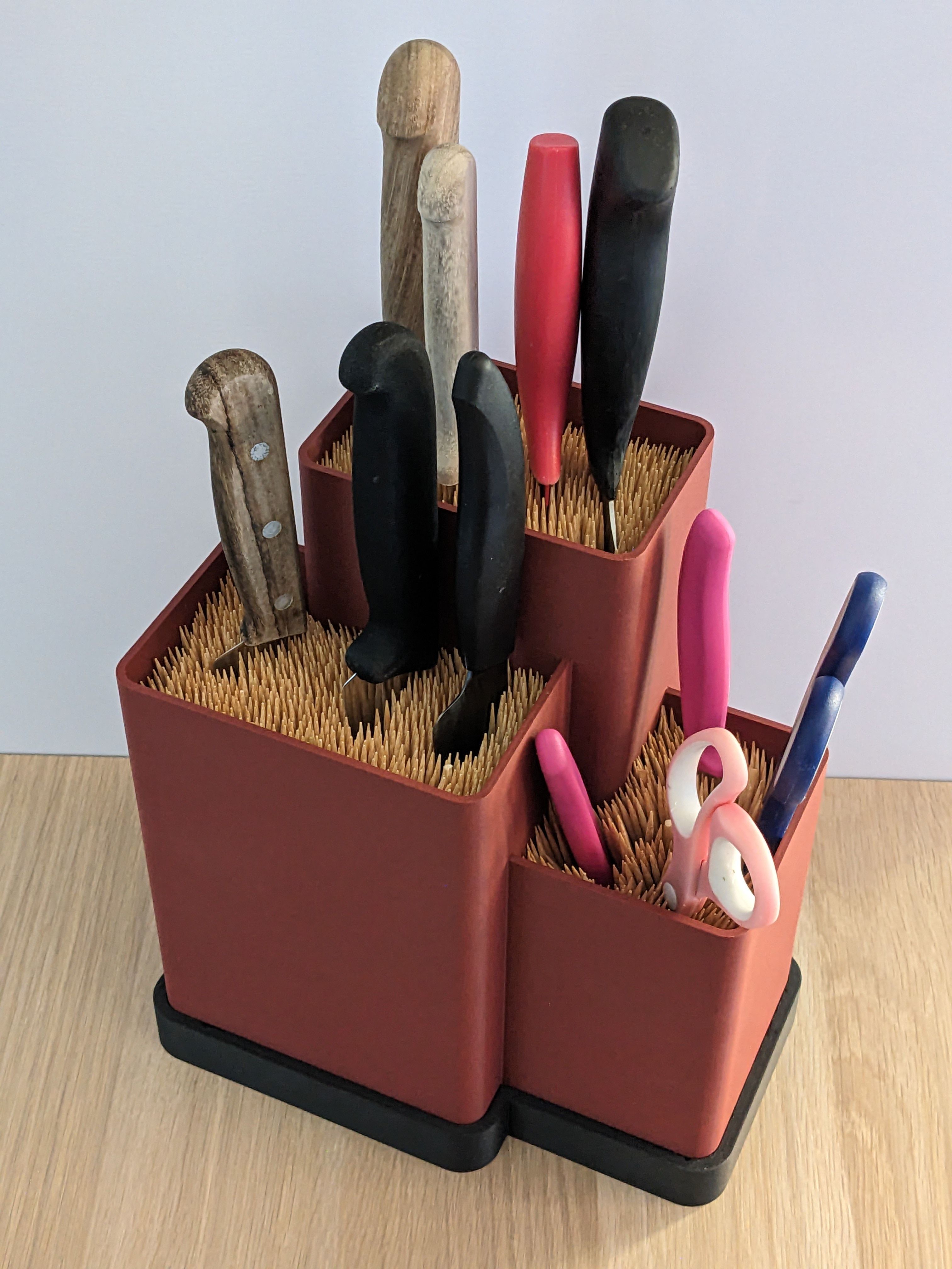 Knife block with three sections by timixretroplays | Download free STL ...