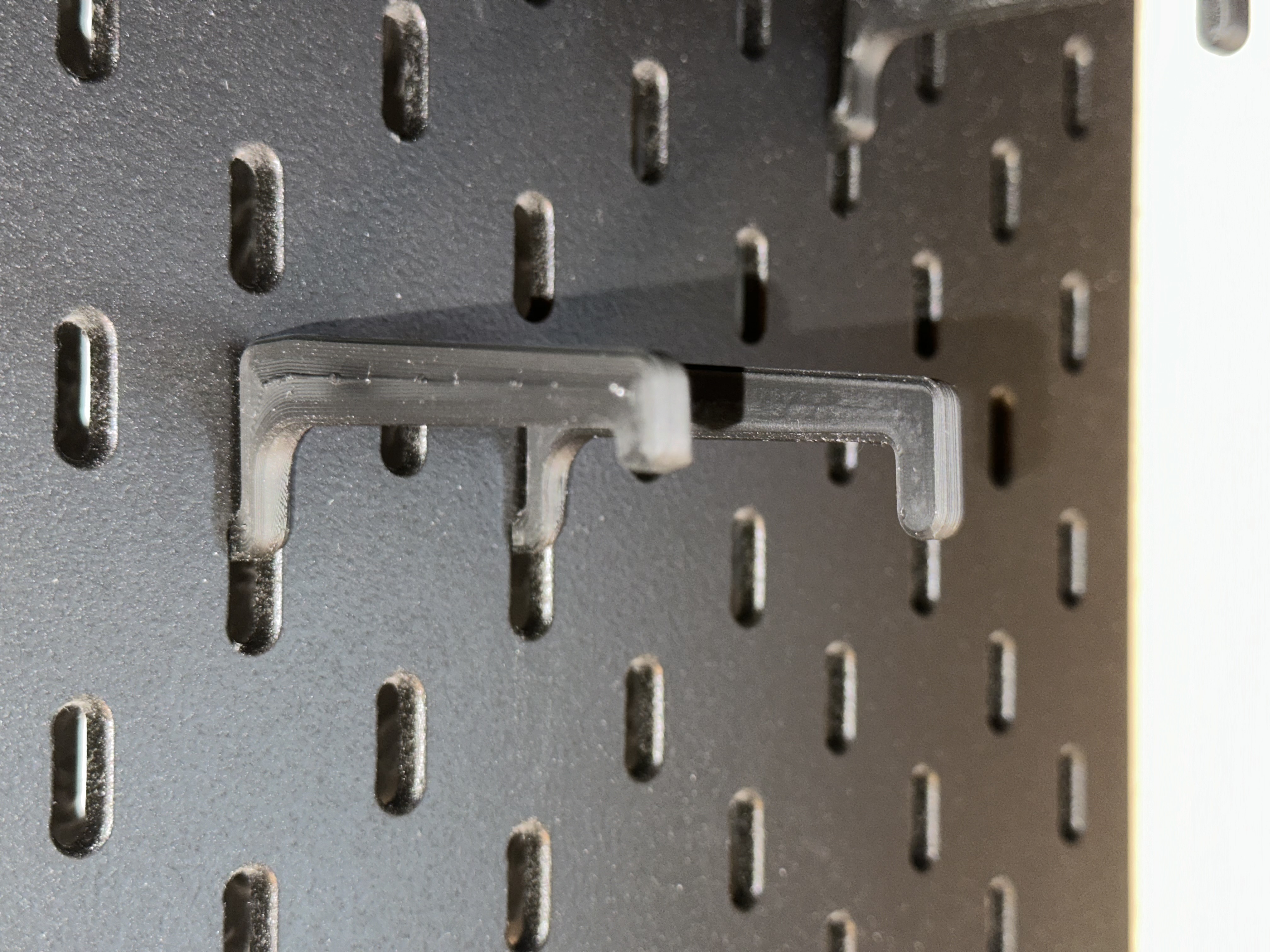 Skadis Hook Latch by nullpointer | Download free STL model | Printables.com