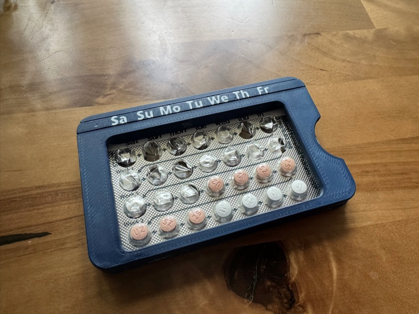 Birth Controller Holder with Replaceable Labels by Swyytch | Download ...