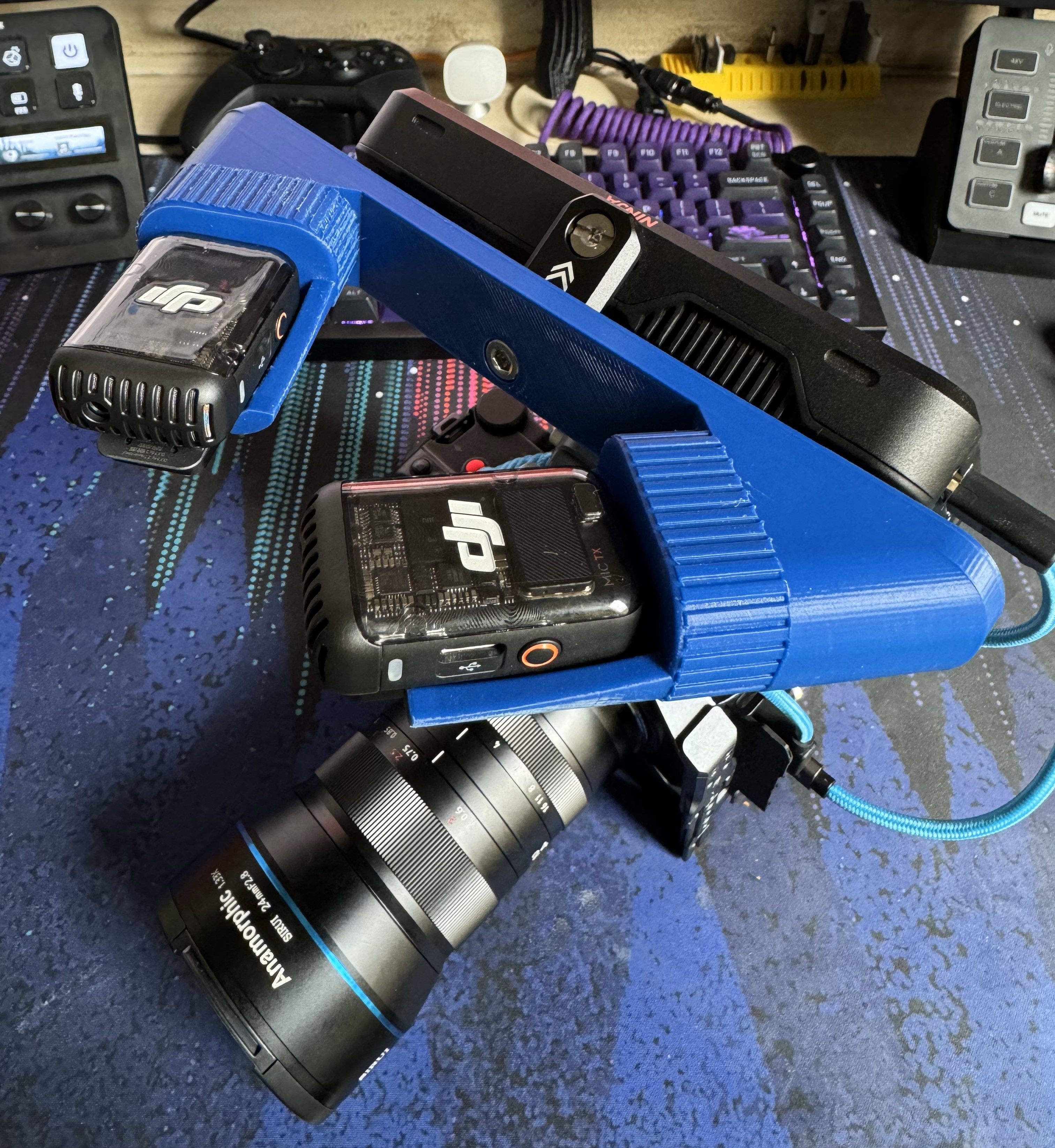 DJI Mic 2 Stereo Mount by jakeg1111 | Download free STL model ...