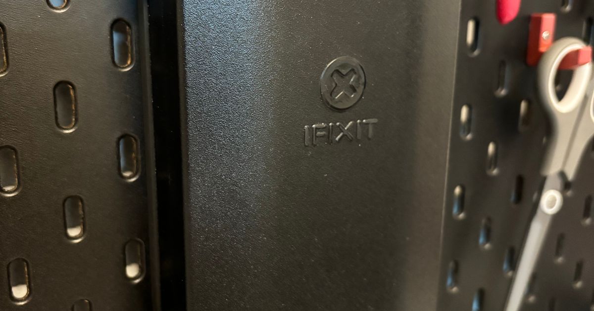 magnetic iFixit Mako Precision Bit Set holder for Ikea Skadis T-Nuts by Steven | Download free ...