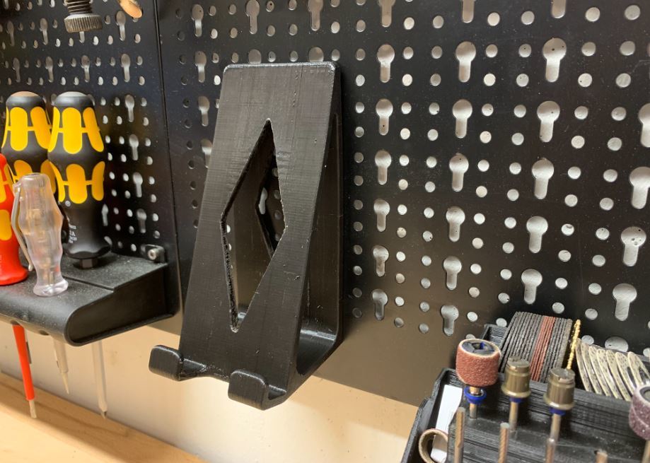 Pegboard phone/tablet holder by Dominik Gneist | Download free STL ...