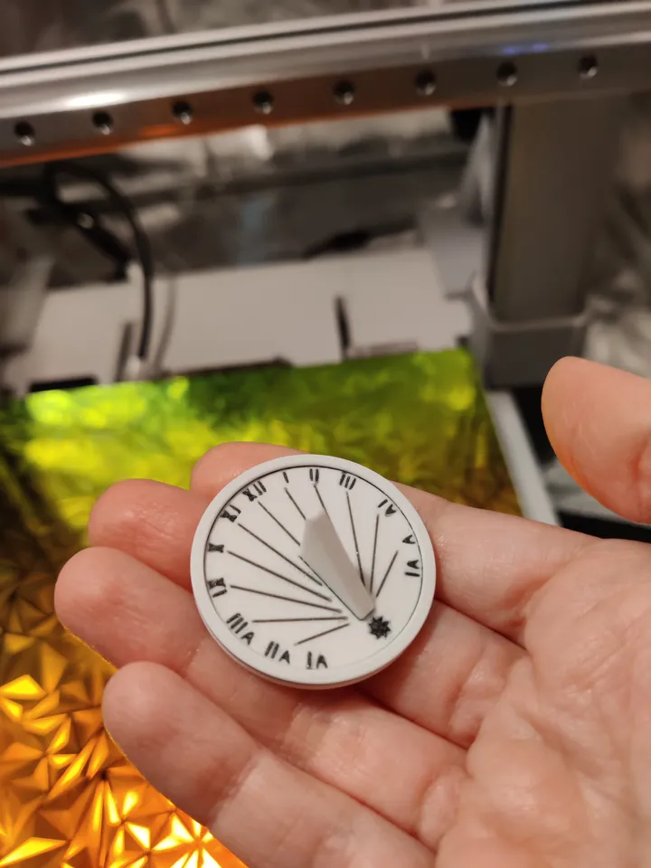 Cute Portable Sundial by Bea Res | Download free STL model | Printables.com