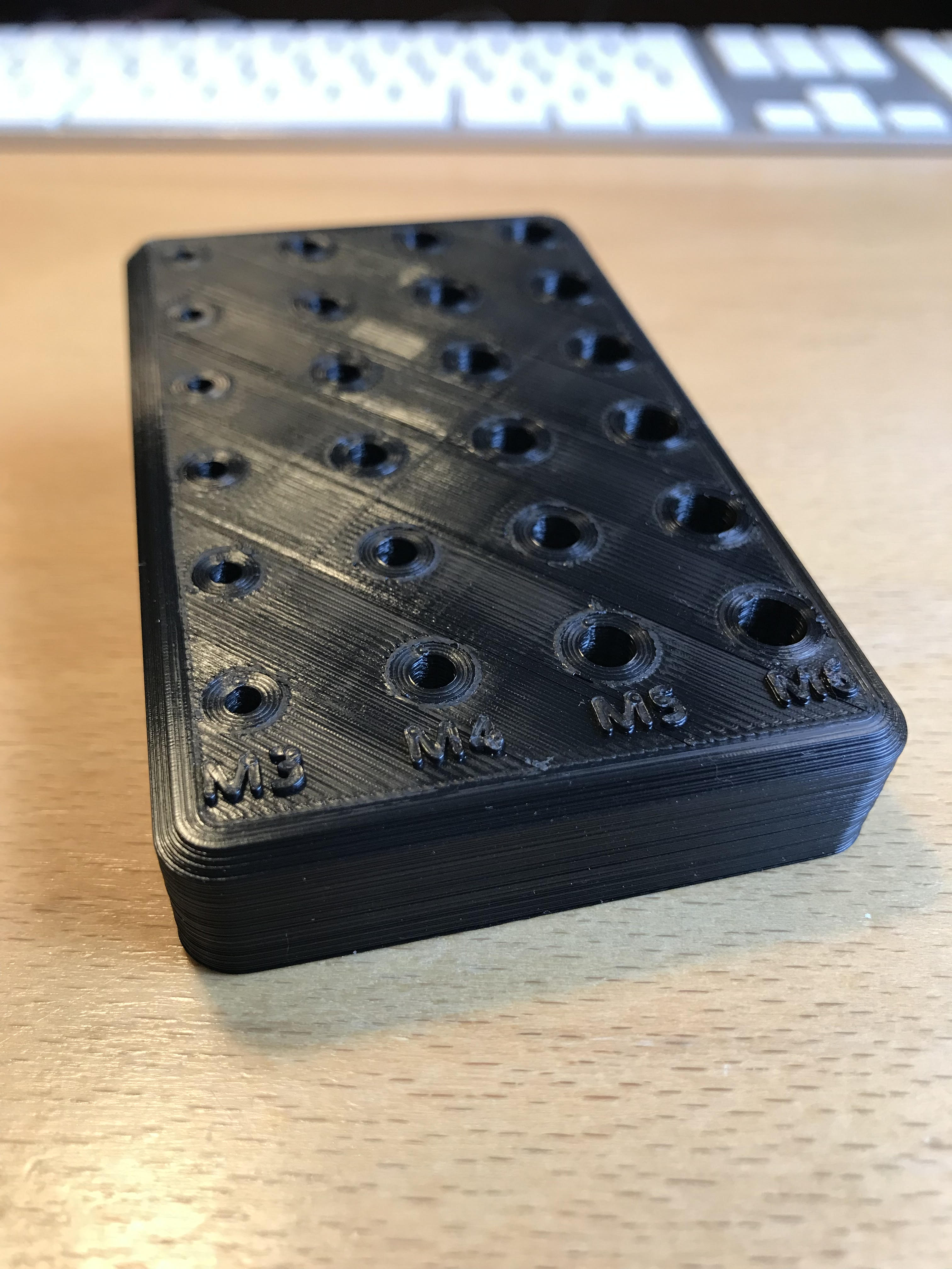 Desktop Screw & Bolt Display Stand M3/M4/M5/M6 by NoExpert | Download ...