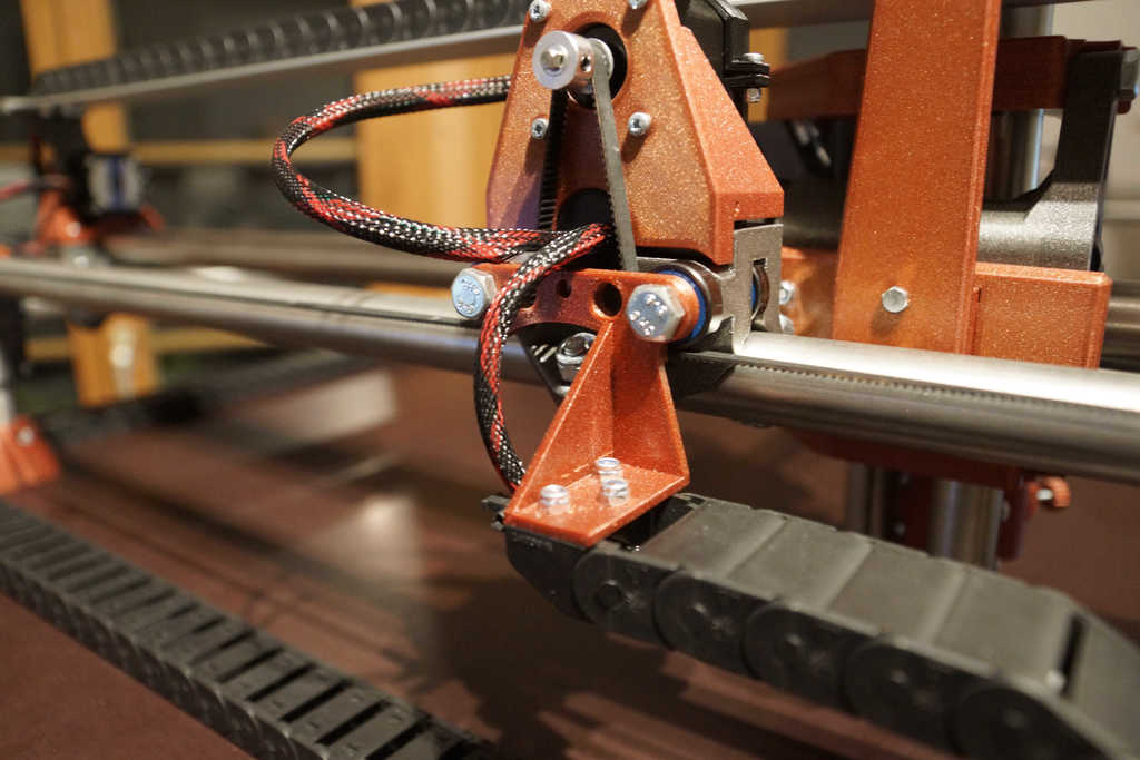 MPCNC drag chain mount x/y-axis by JP | Download free STL model ...