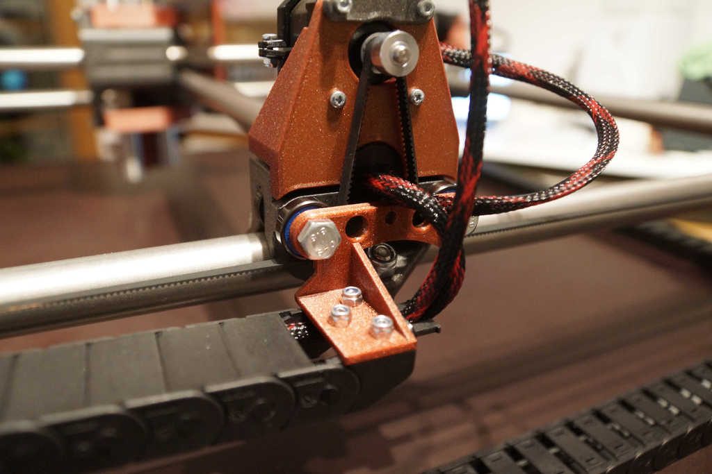 MPCNC drag chain mount x/y-axis by JP | Download free STL model ...