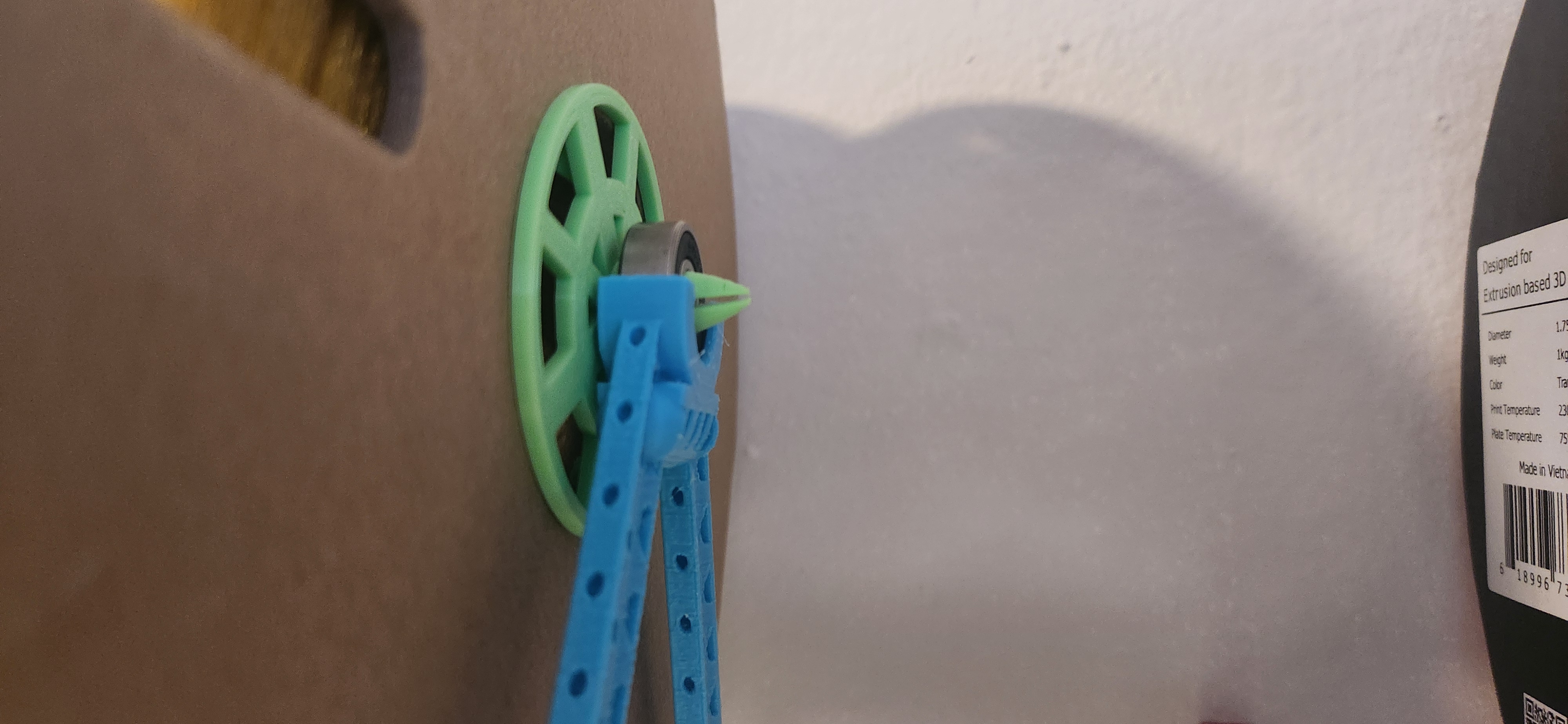 Center Axle for InLand Cardboard Spool by Asa Parker | Download free ...