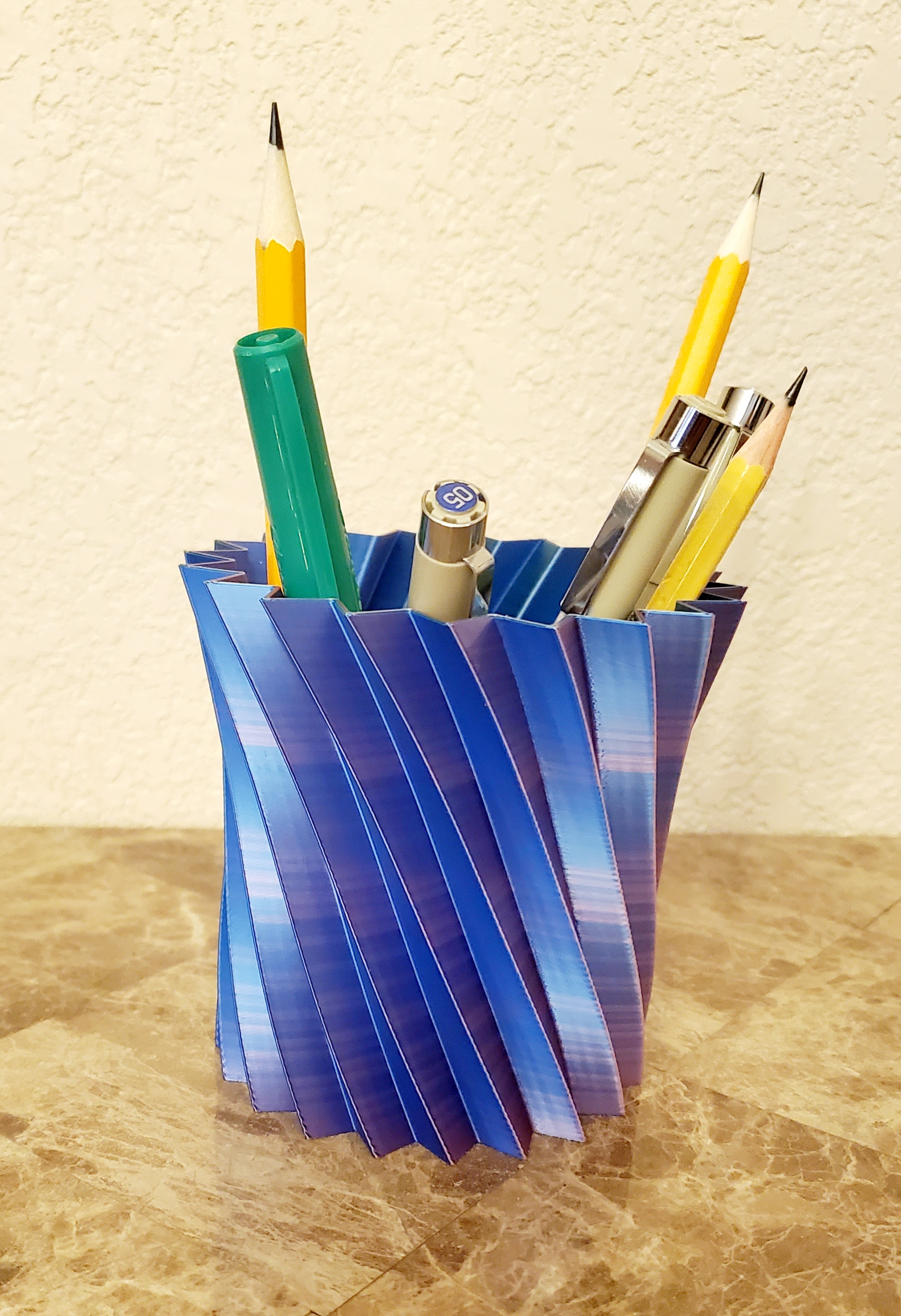 Pencil Holder (Wave) by Desert3DPrinting | Download free STL model ...
