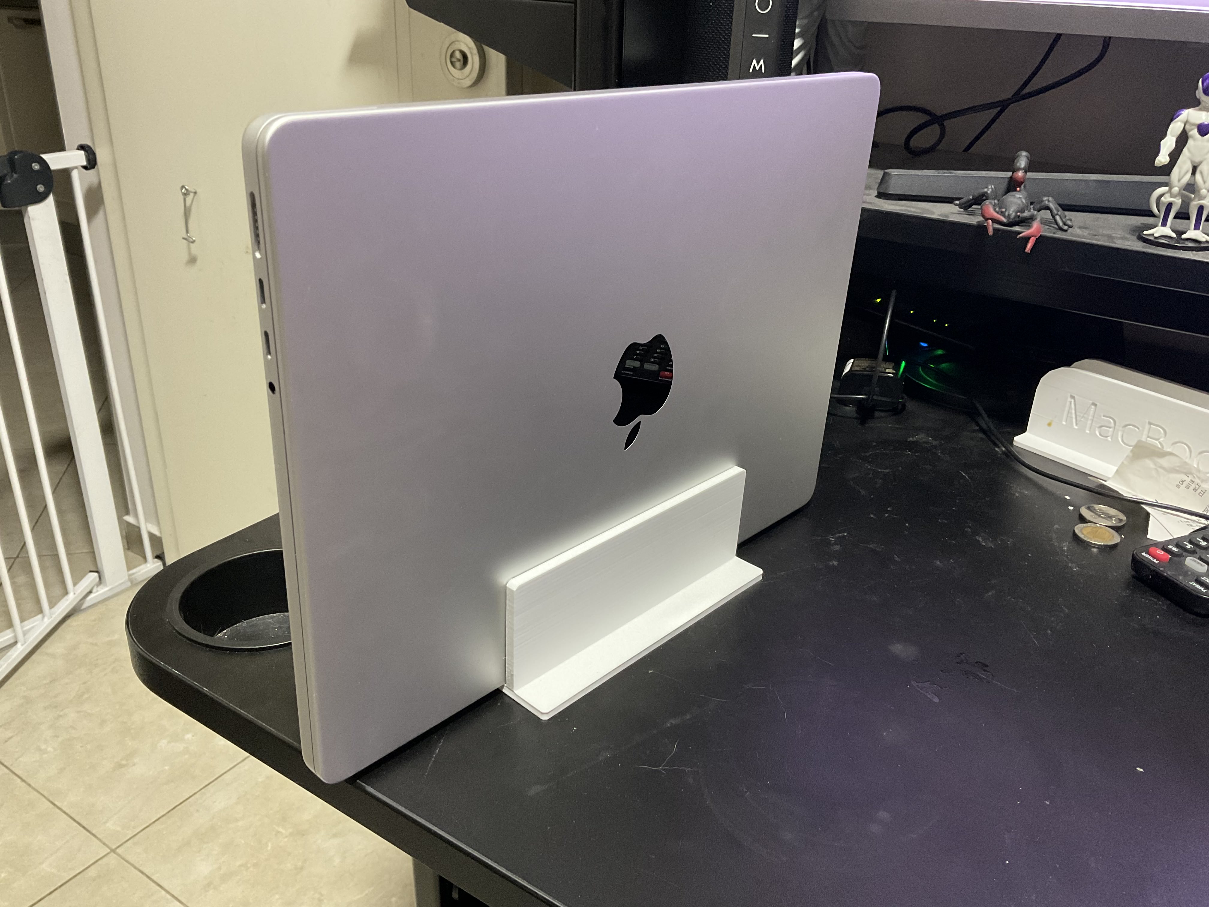 Mac M2 Pro 14 Inch Vertical Stand by GM | Download free STL model ...