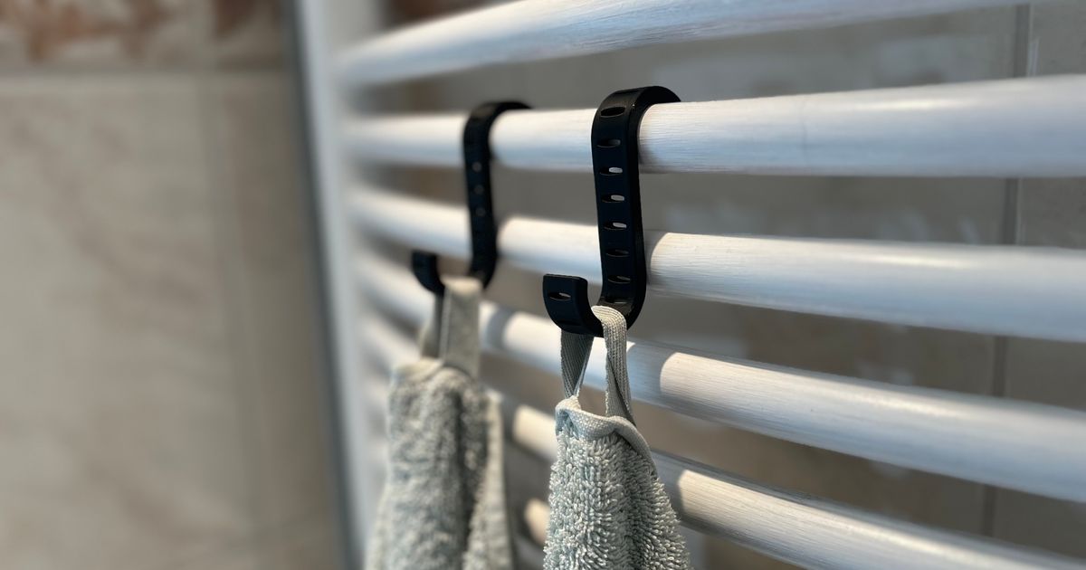 Simple radiator towel hook by Techro3D | Download free STL model ...