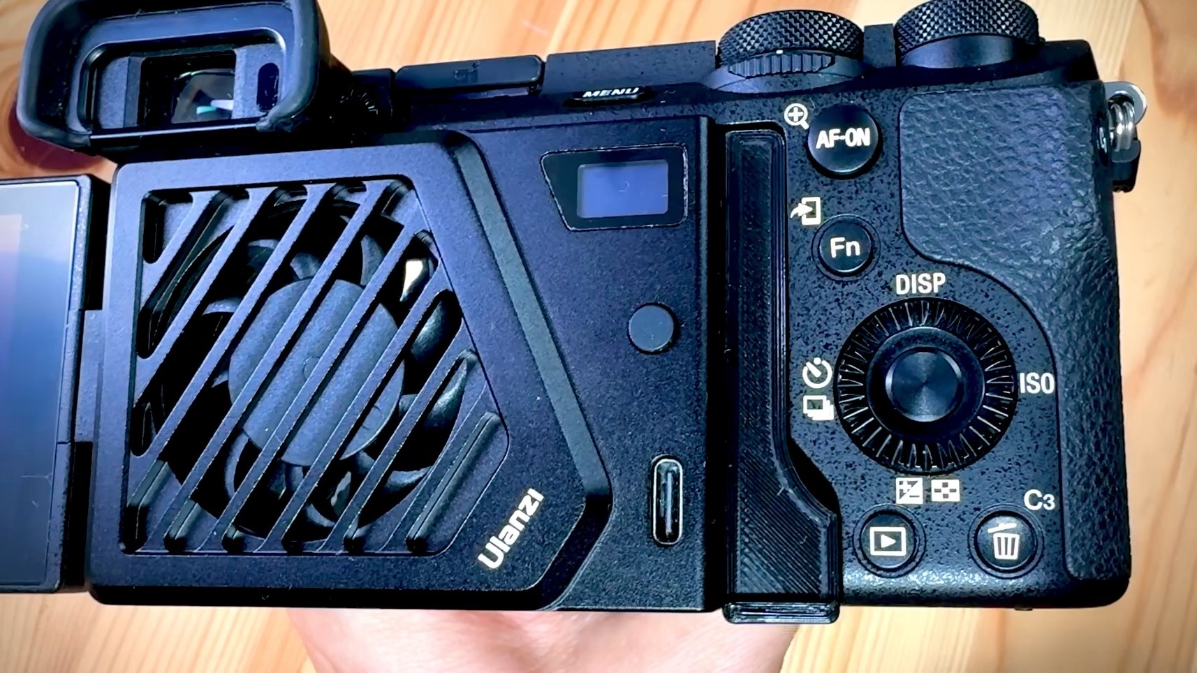 Ulanzi Camera fan holder for a6700 by Itsumonotakumi | Download free ...