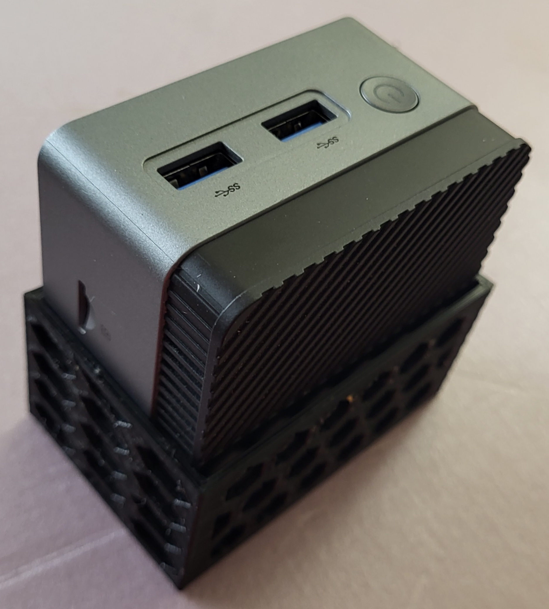 GMKtek NucBox5 mount by hugabaloo | Download free STL model ...