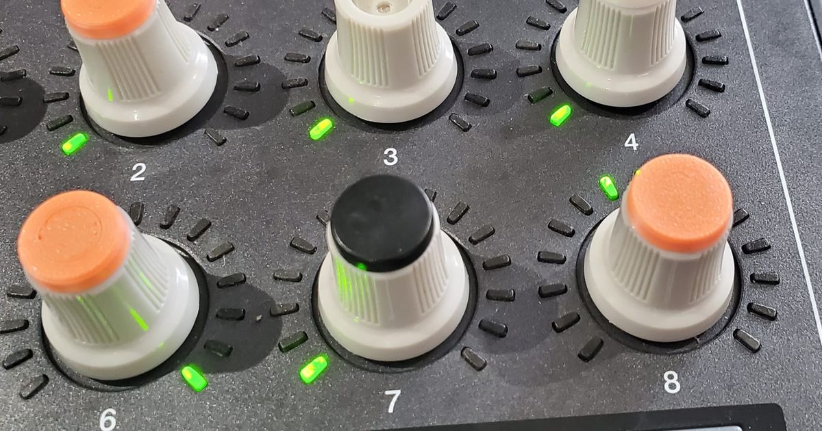 APC 40 MK1 Knob Cap by lightcraftstudio | Download free STL model ...